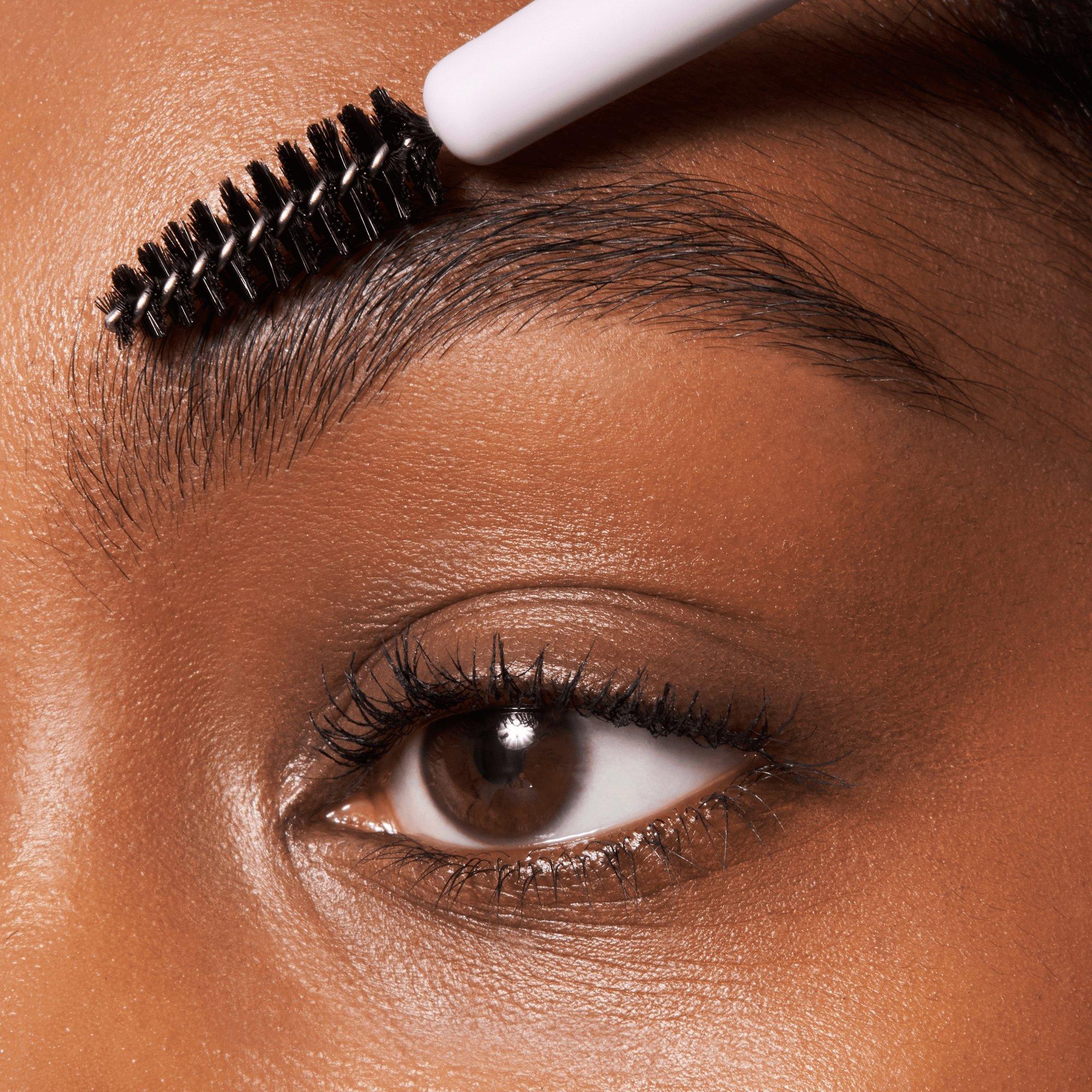 Cumpărați essence Pensulă pentru sprâncene Brow game changer online