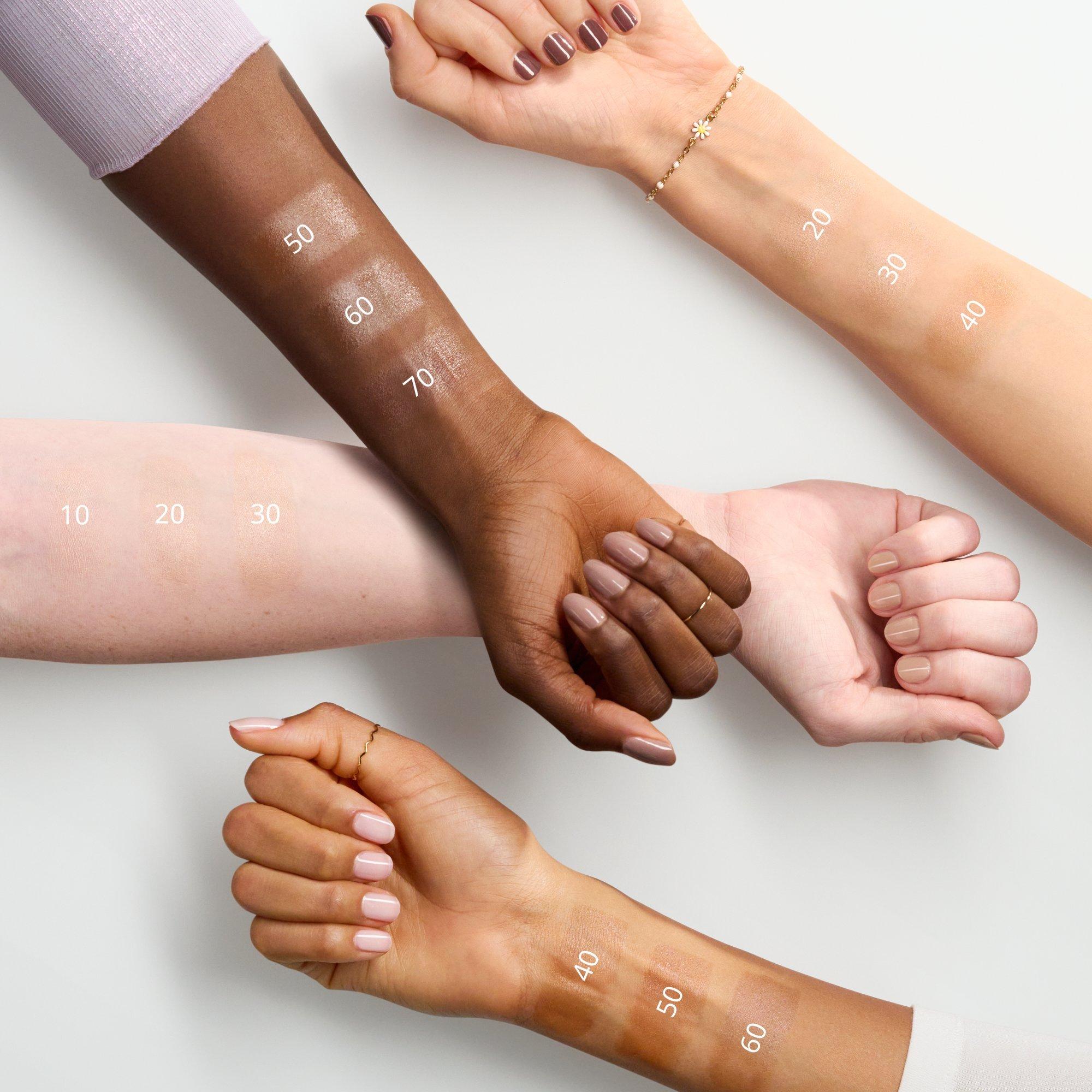 Koop essence MAGIC FILTER glow booster Tan/Deep online Koop essence MAGIC FILTER glow booster Tan/Deep online