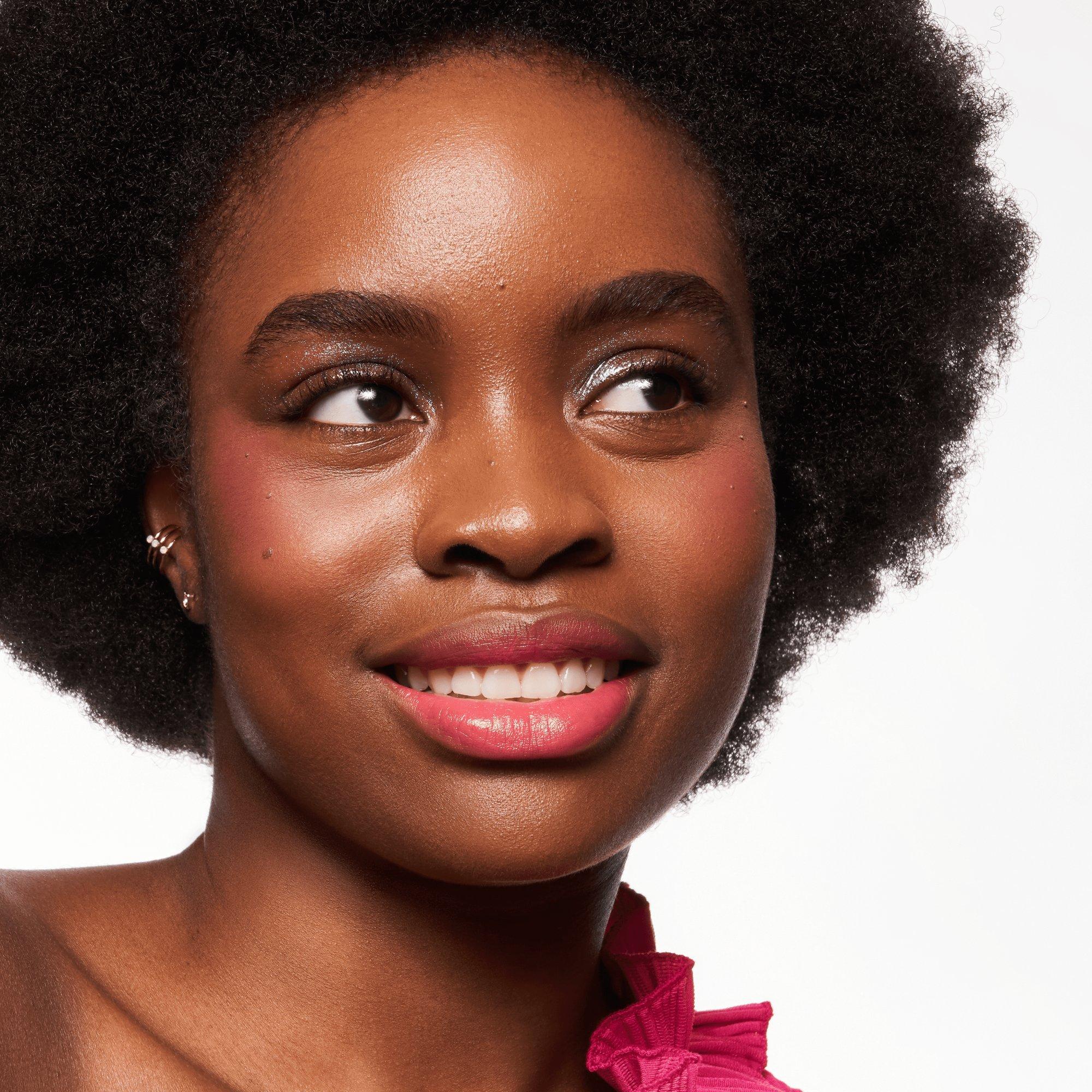 Buy essence I LOVE FLAWLESS SKIN foundation Light deep online