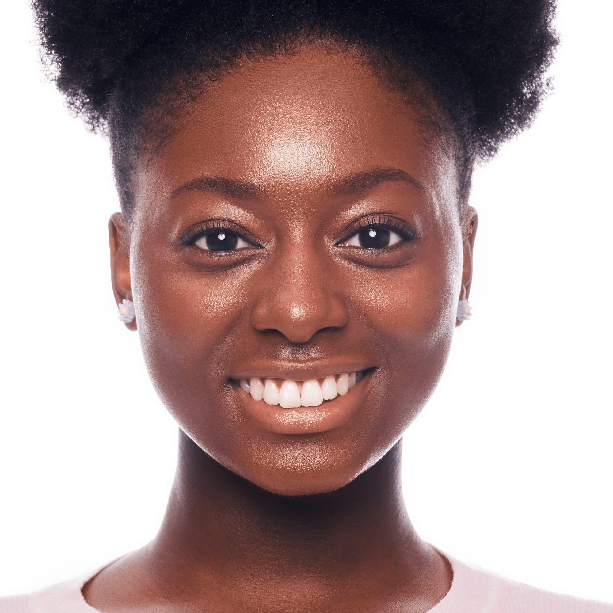 Buy essence MAGIC FILTER glow booster Rich online