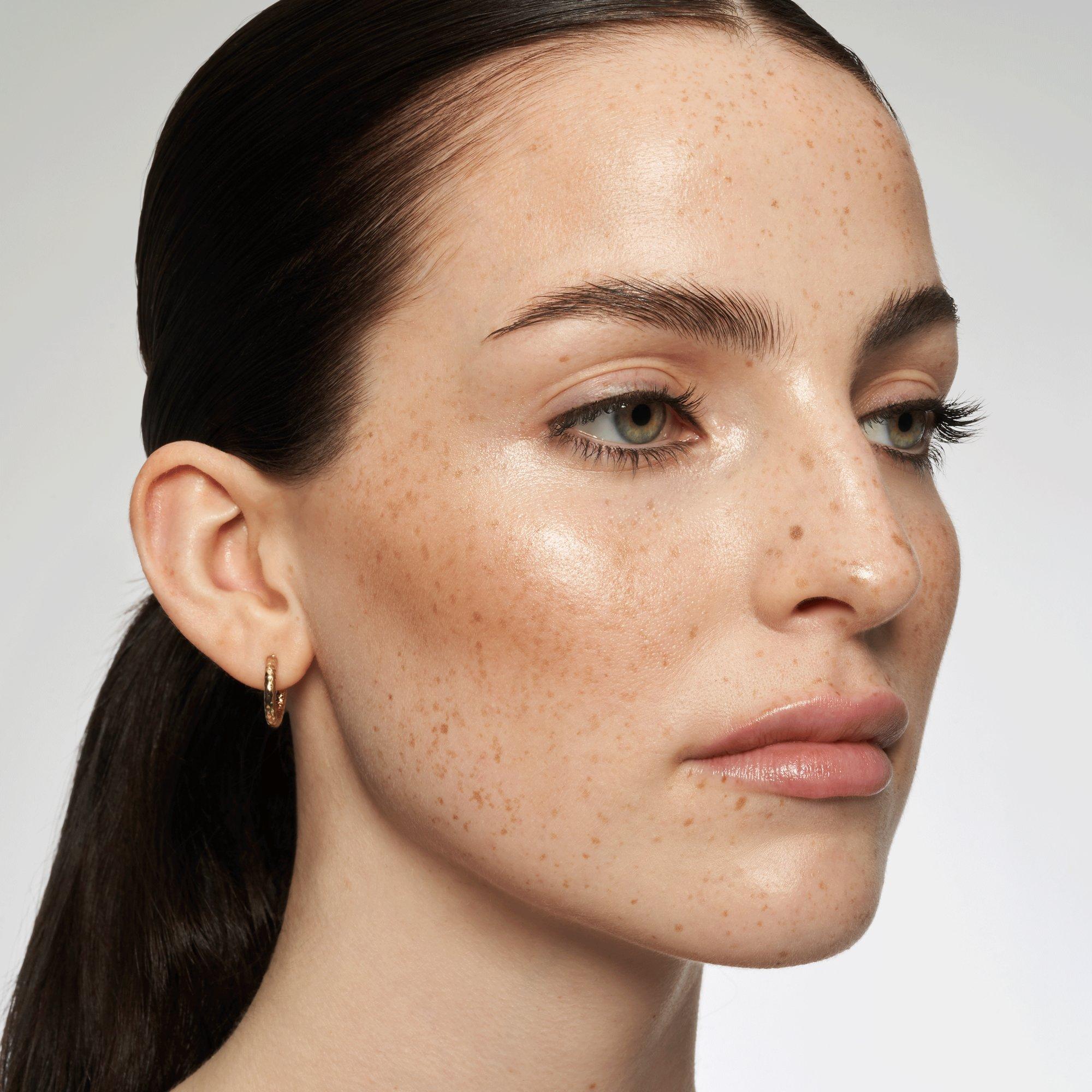 Acheter CATRICE All Over Glow Tint soin teinté Keep Blushing en ligne