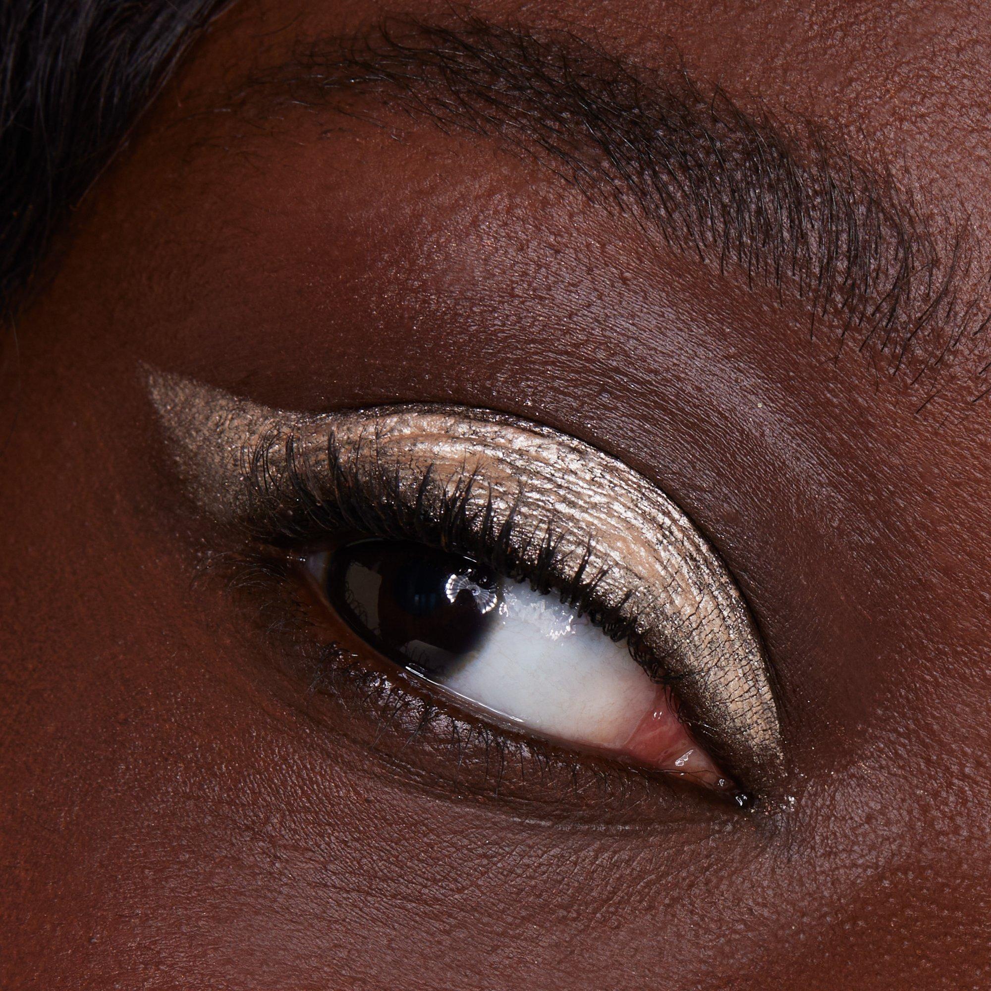 Buy essence soft touch eyeshadow Bubbly Champagne online