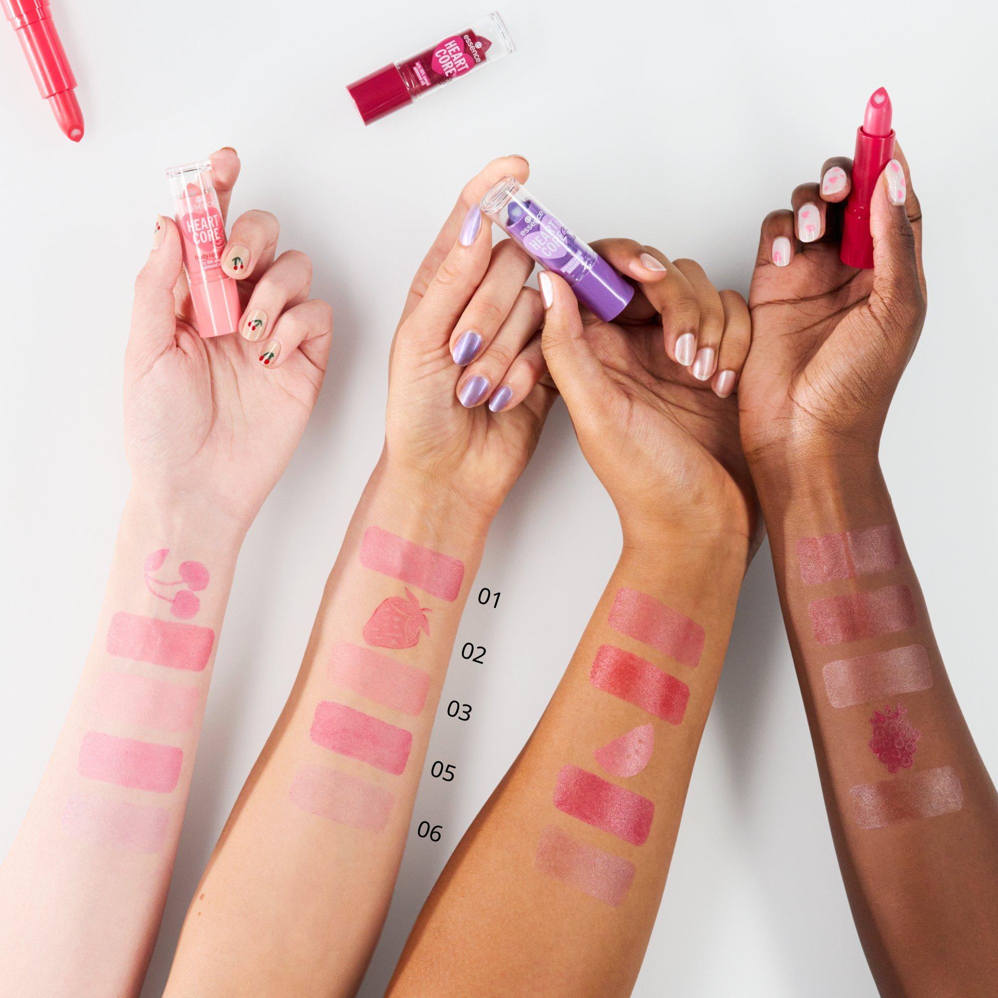 Comprar essence HEART CORE bálsamo labial afrutado Bold Blackberry online