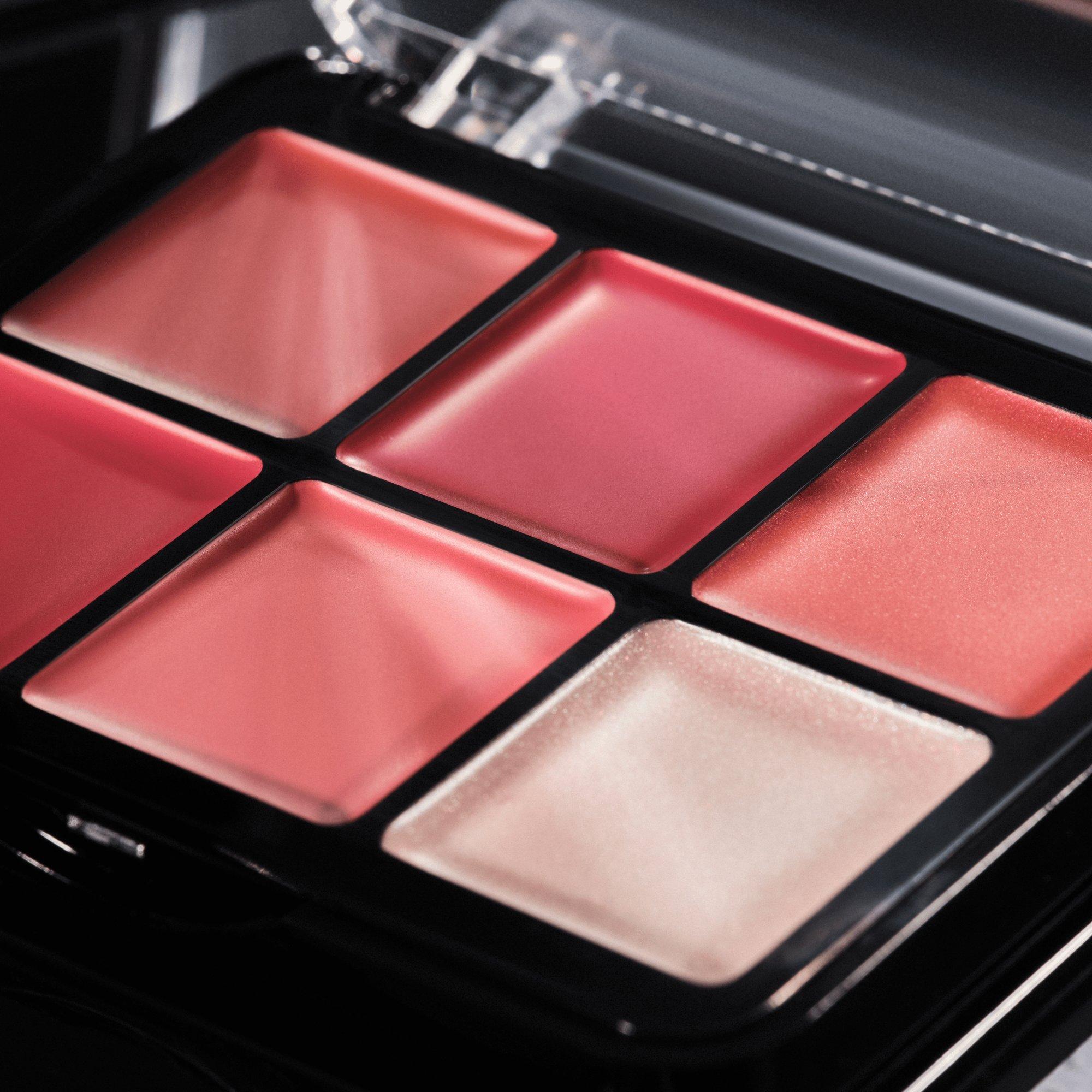 Acquista CATRICE Blur Balm Blush Palette Blush Blindness online