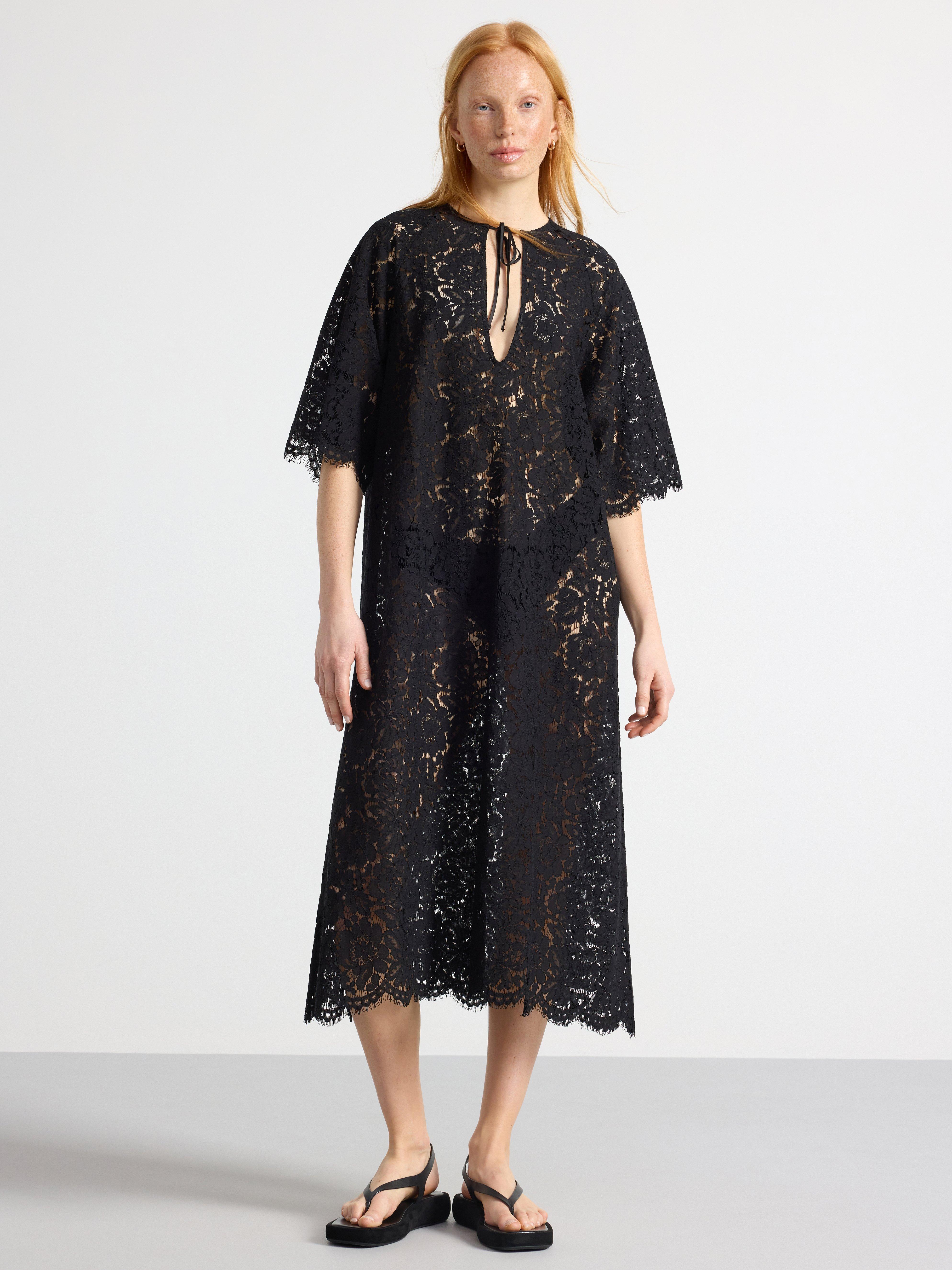 Maxi dress in lace | Lindex