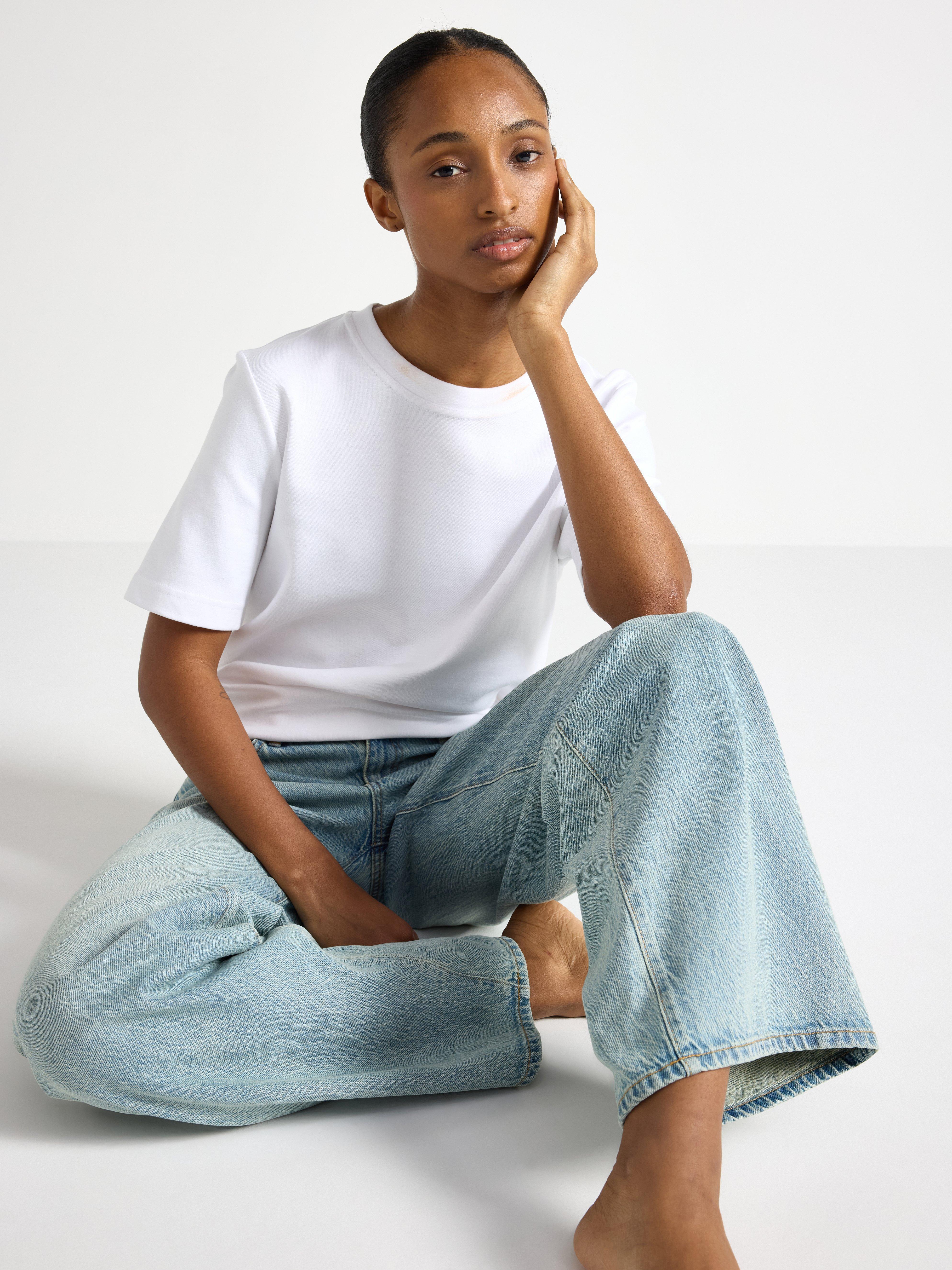 WIDE jeans with short length | Lindex