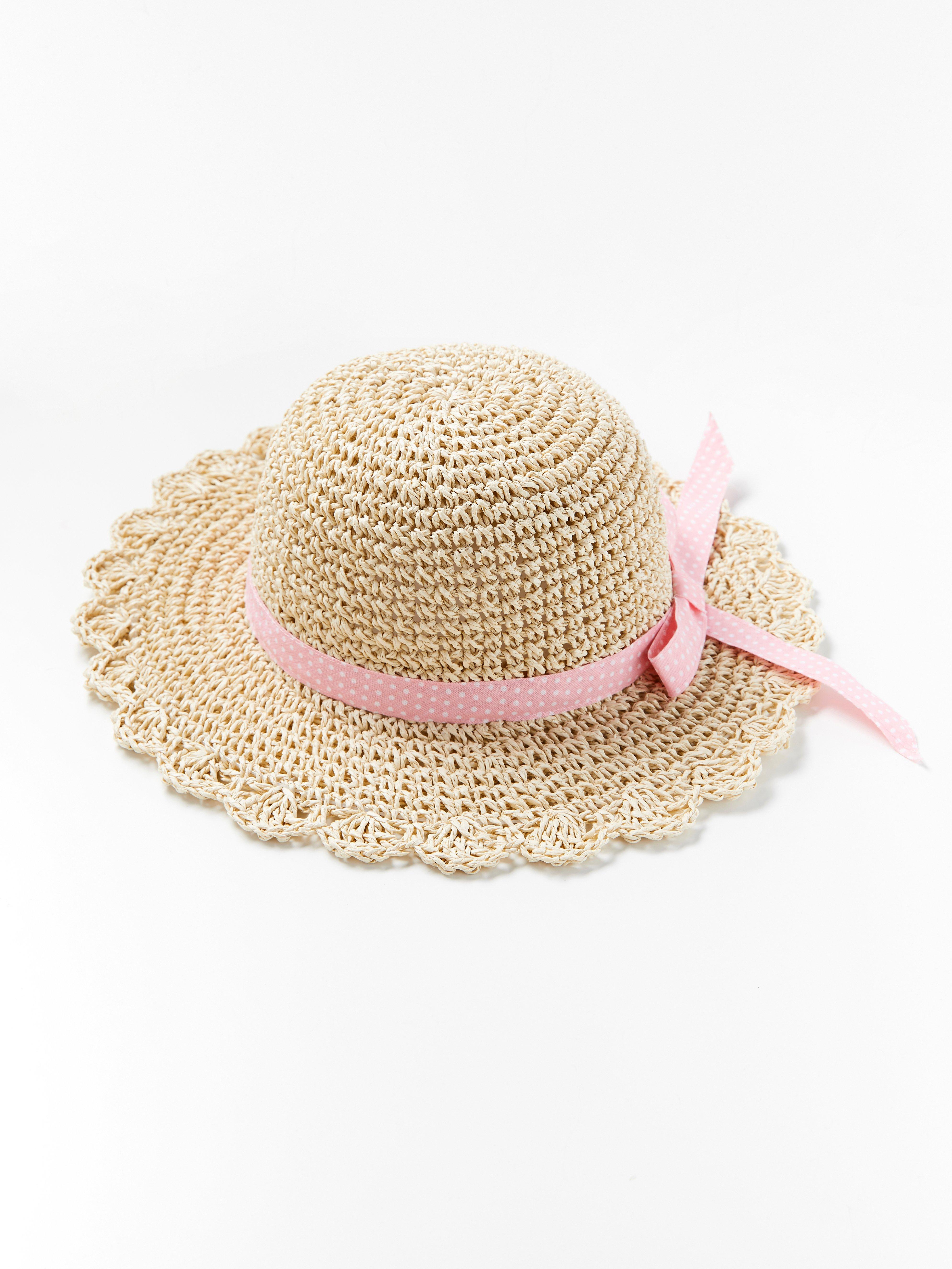 Round Straw Hat With Pink Ribbon