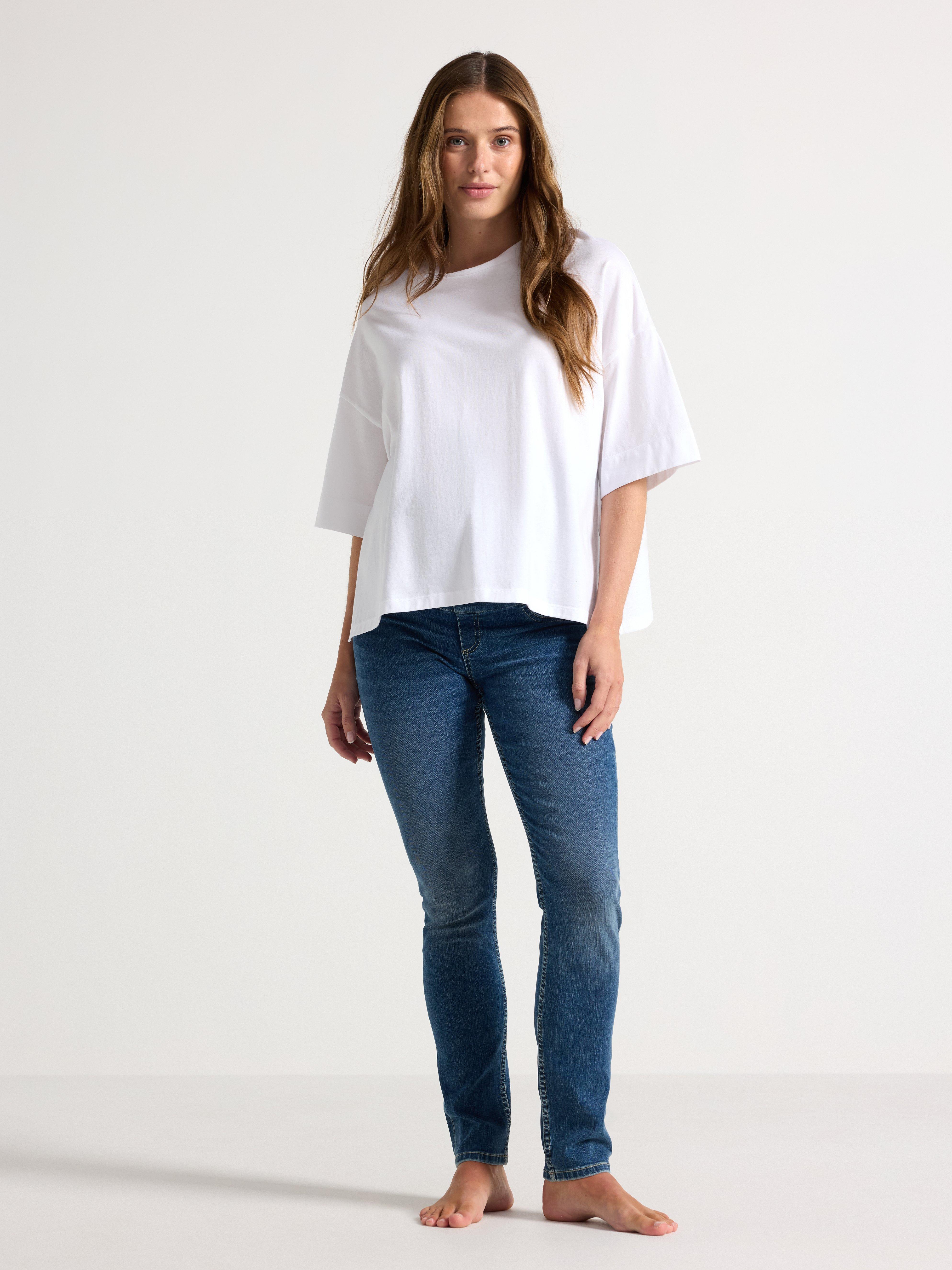 MOM Slim fit extra soft jeans | Lindex