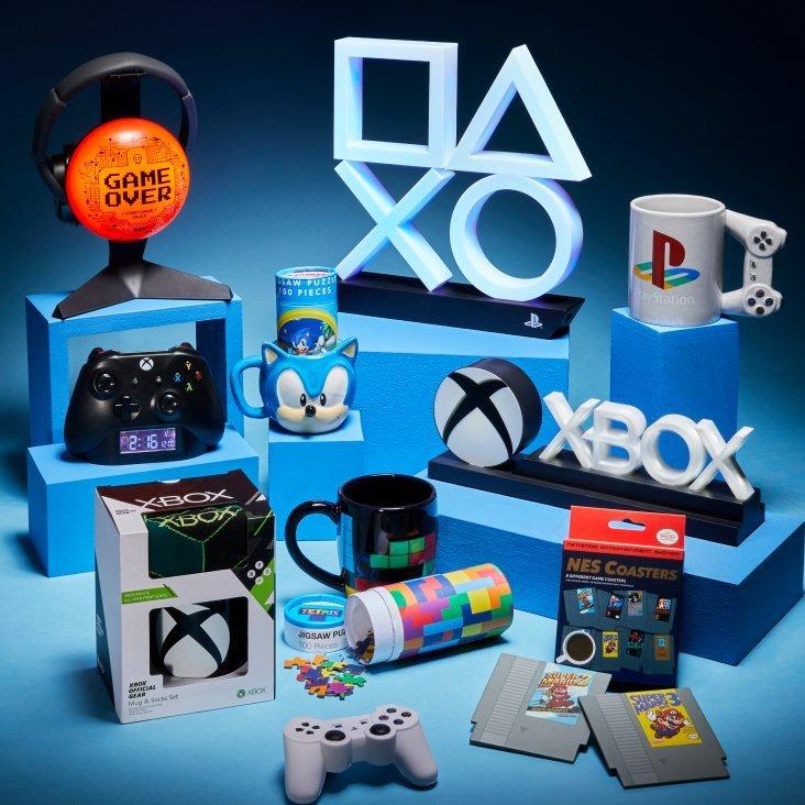 Character Shop | Character Clothing, Toys, Accessories & More! | Studio