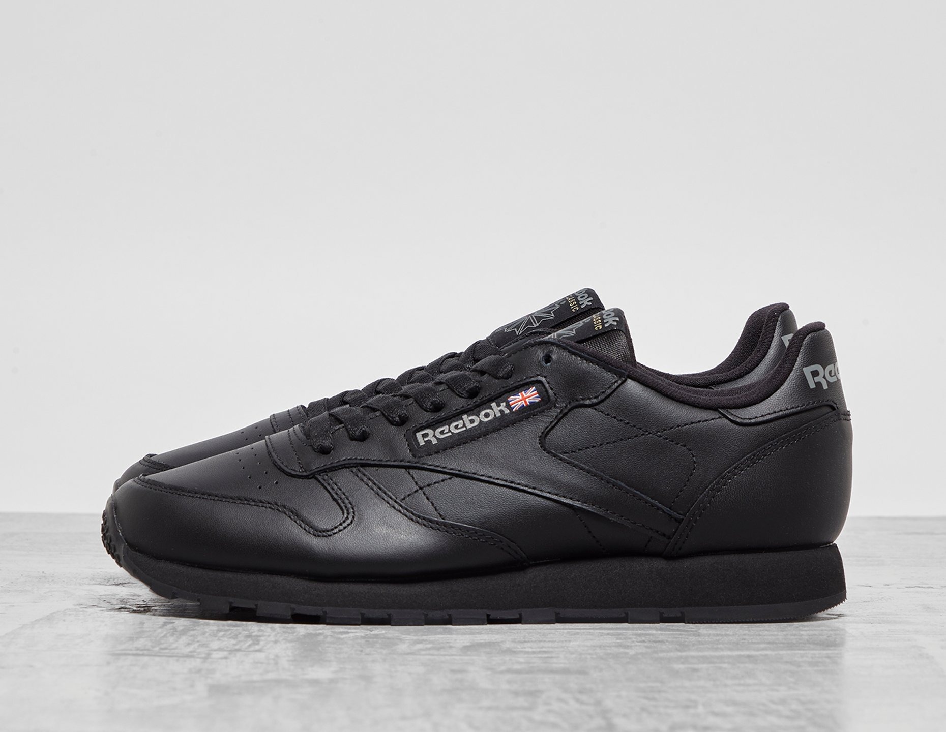 Reebok Shoes Black Classic