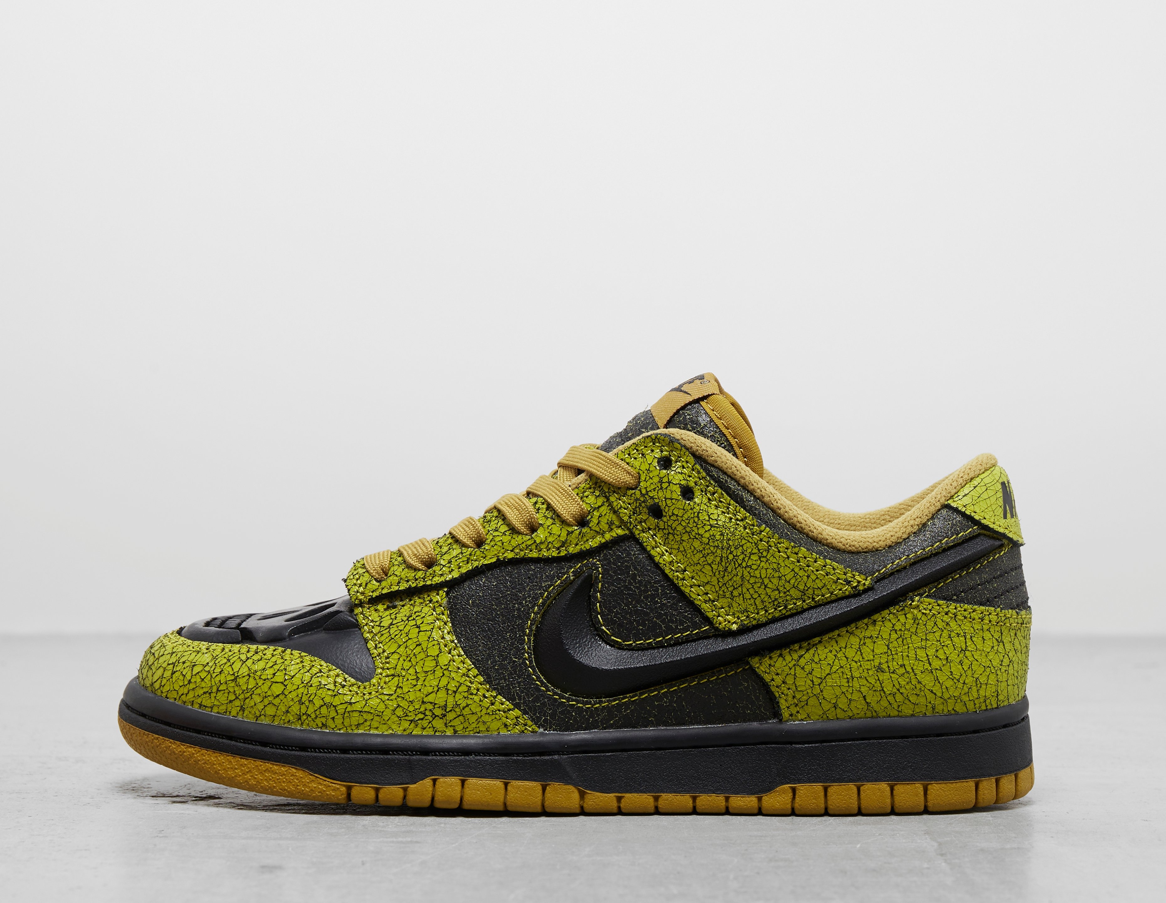 Green Nike Dunk Low Halloween | Footpatrol