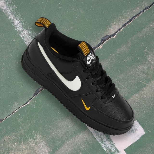 JD Sports Nike sneakers & adidas sneakers | Sports fashion, clothing ...