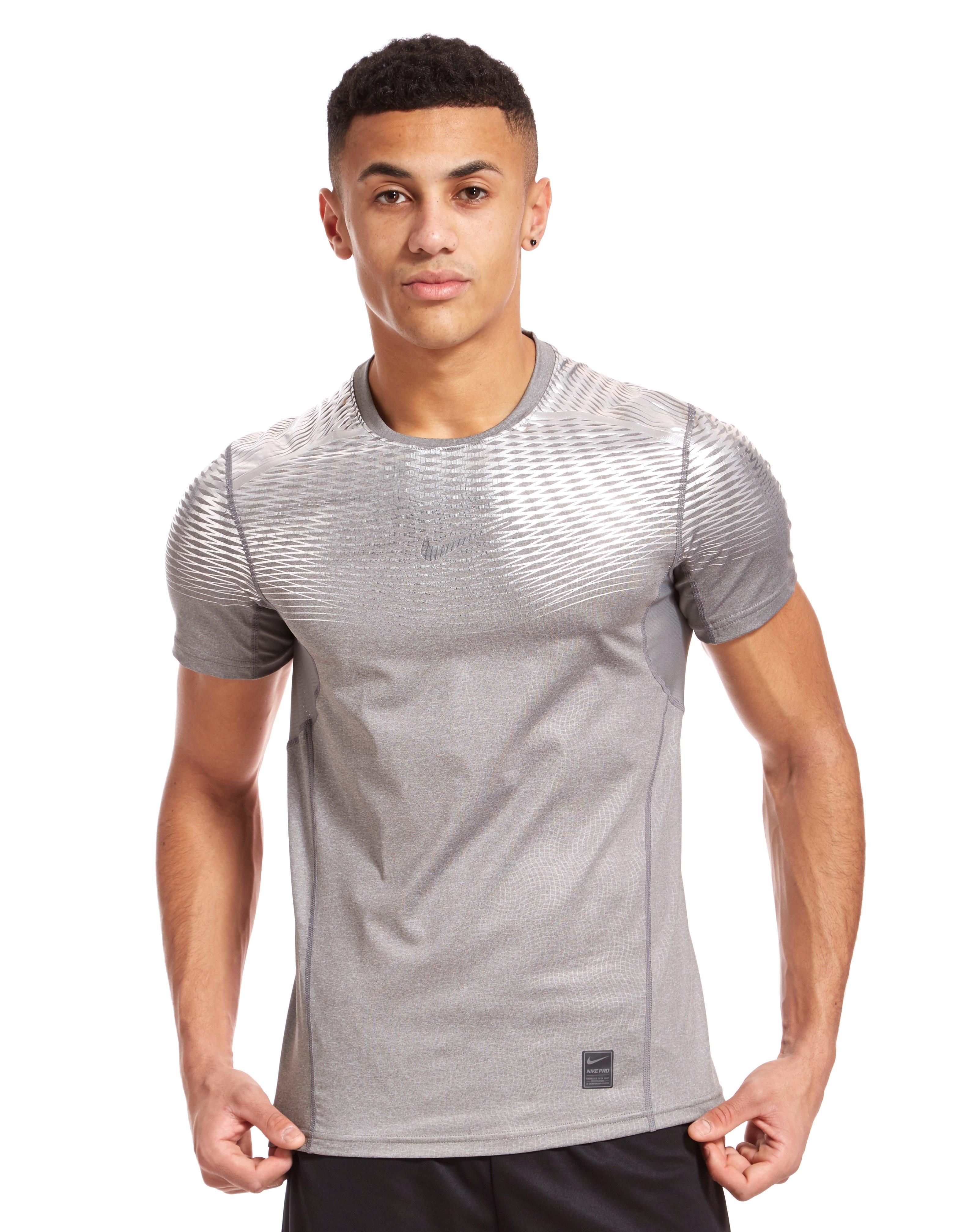 Grå Nike Pro Hypercool Max Fitted T-Shirt - JD Sports Sverige