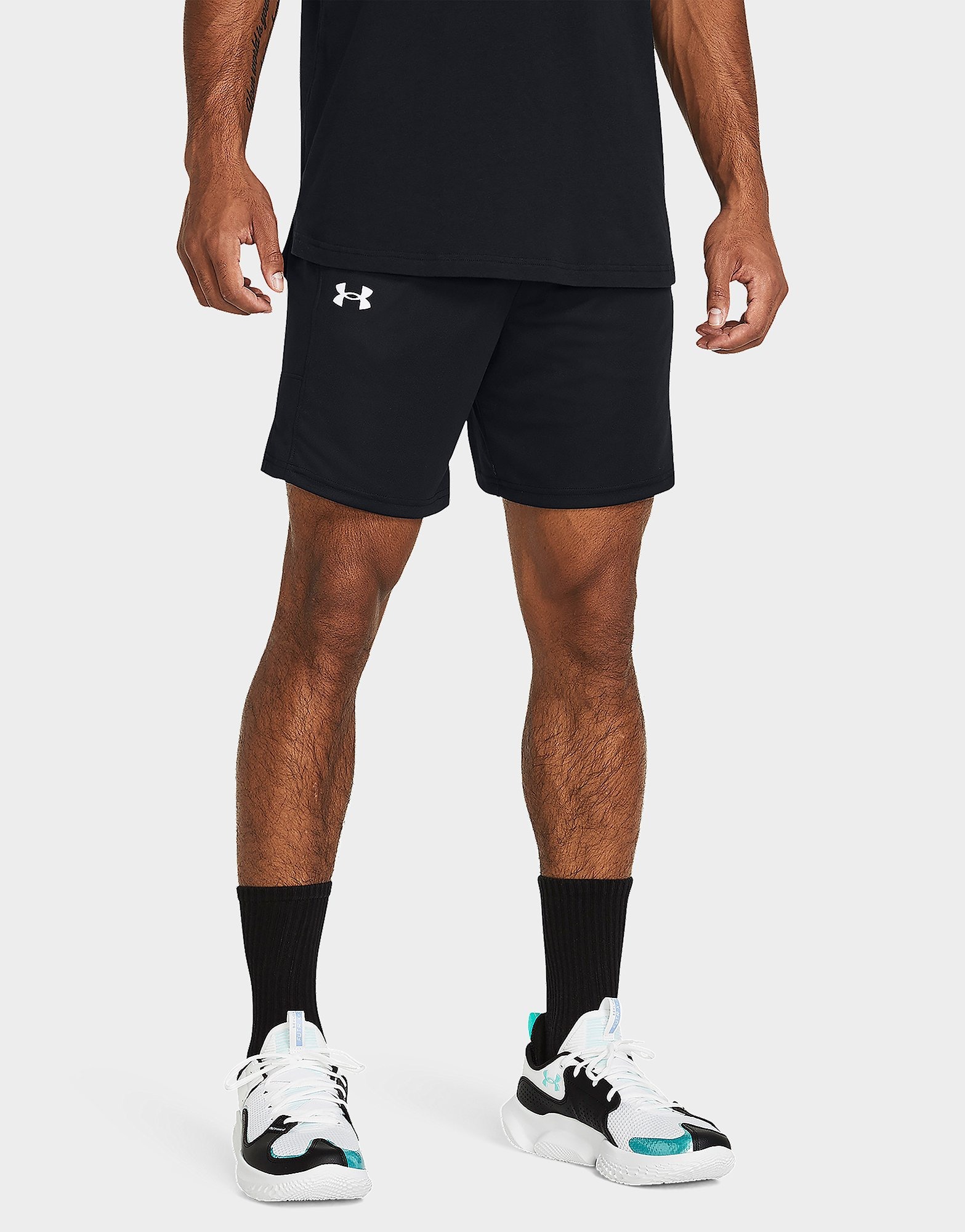 Under Armour Shorts Zone 7 inch Schwarz - JD Sports Deutschland
