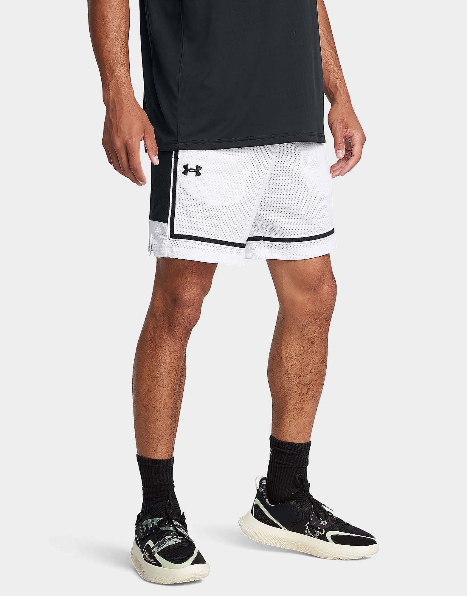White Under Armour Shorts UA Zone Pro 7" Mesh Short | JD Sports UK