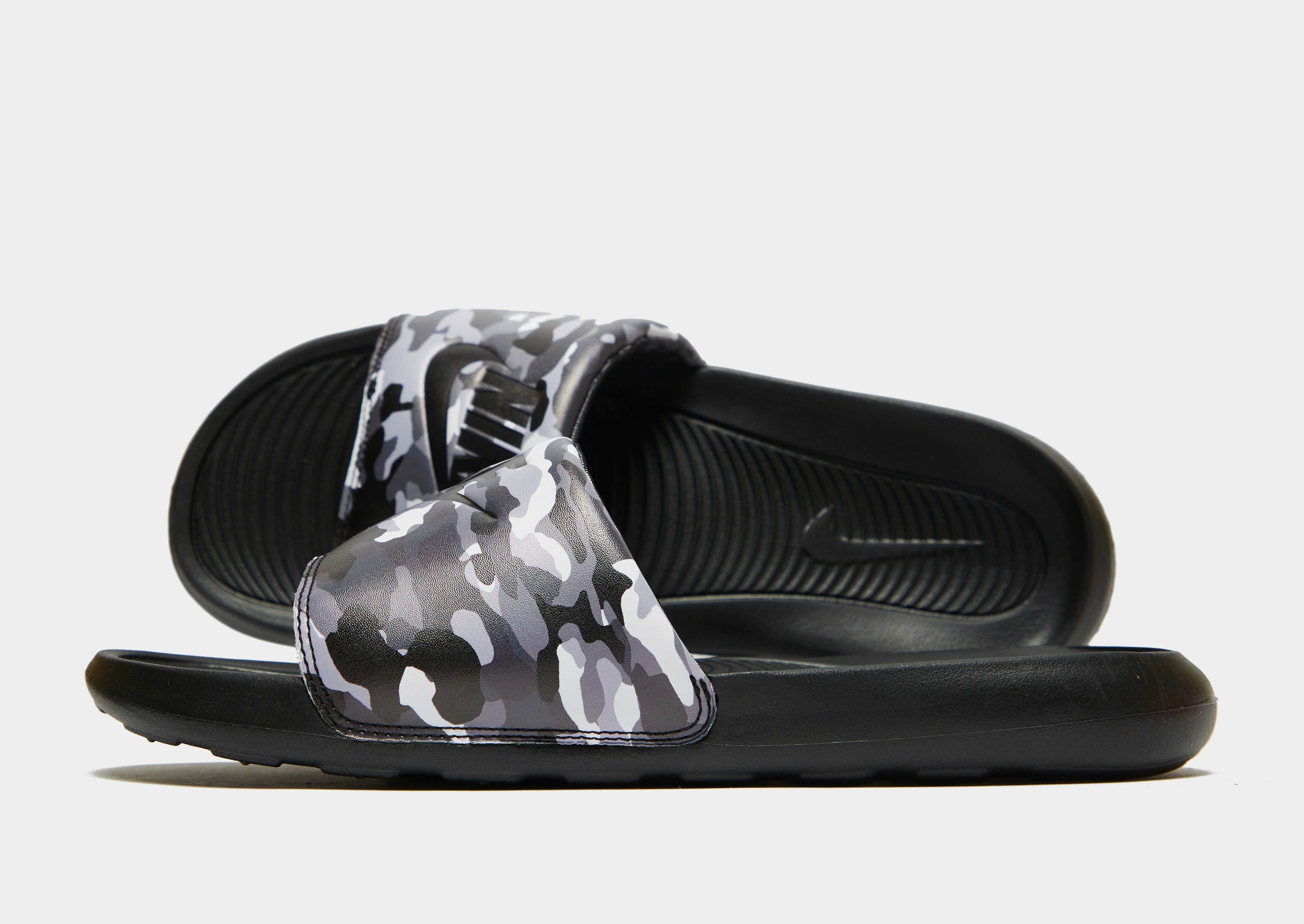 Nike Victori One Slides em Preto - JD Sports Portugal