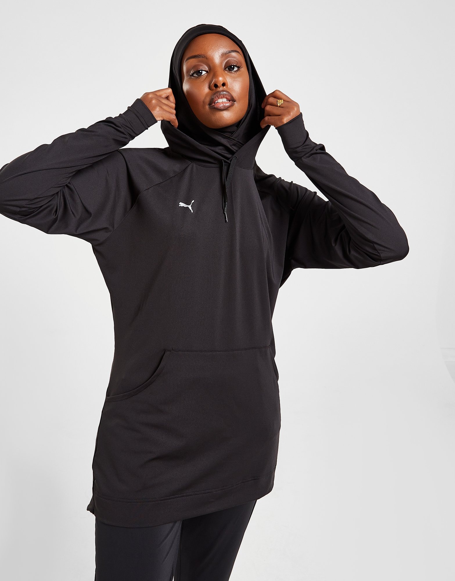 Puma Felpa con Cappuccio e Hijab Integrato Modest in Nero | JD Sports
