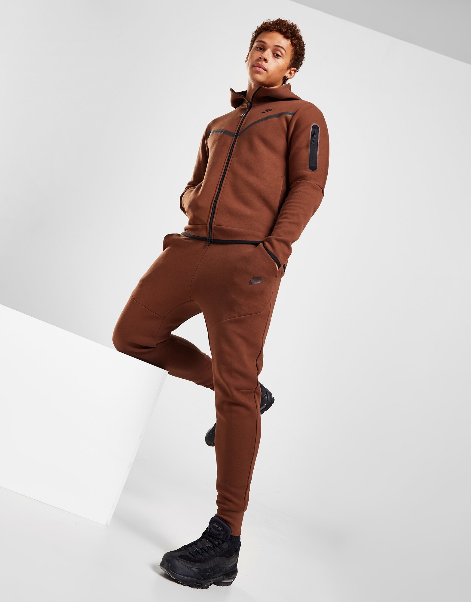 Nike Sportswear Tech Fleece Hoodie Windrunner Zip Up Sweatshirt Archaeo Brownbrown