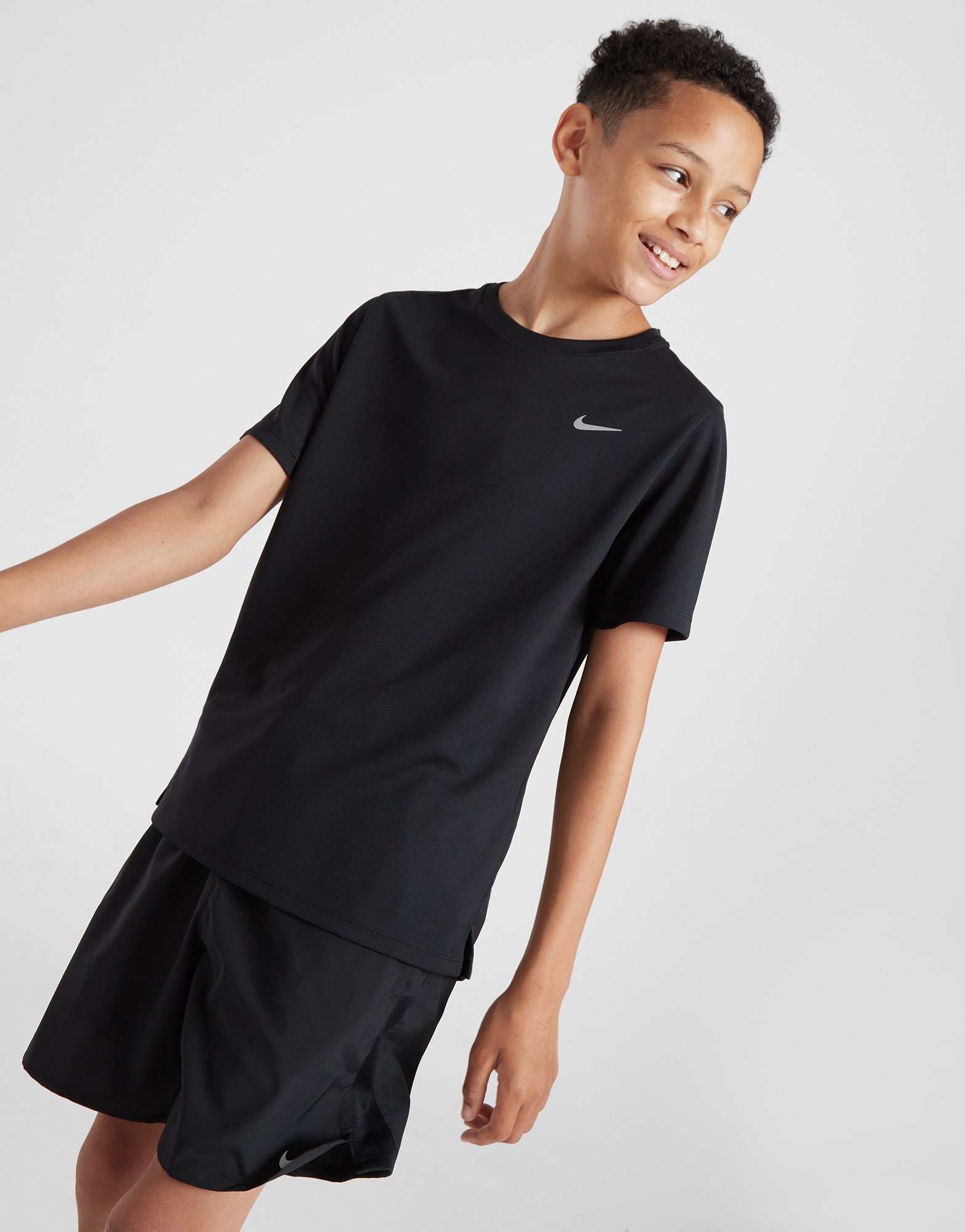 Black Nike B Tee Miler Df S'gry/wht# - JD Sports Australia