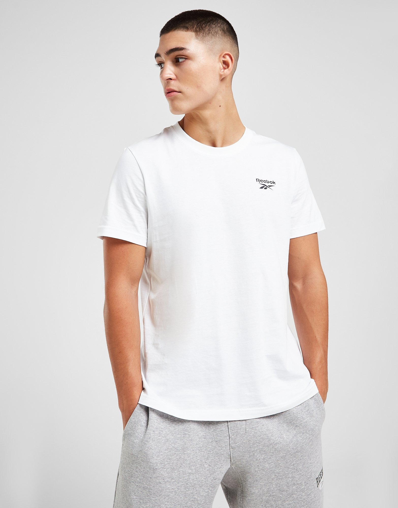 Reebok T-Shirt Core Vector em Branco | JD Sports