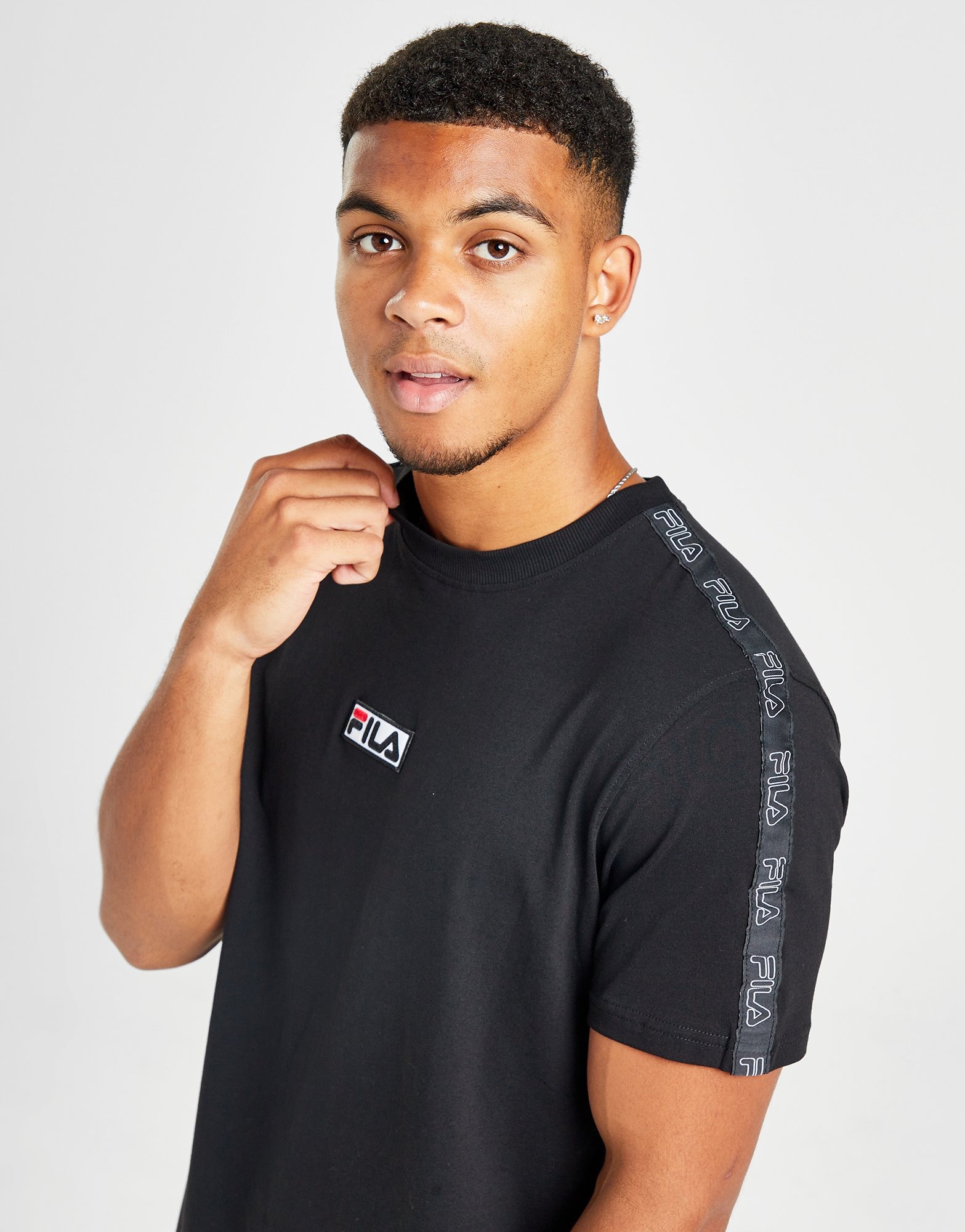 Fila T-Shirt Rhys em Preto | JD Sports