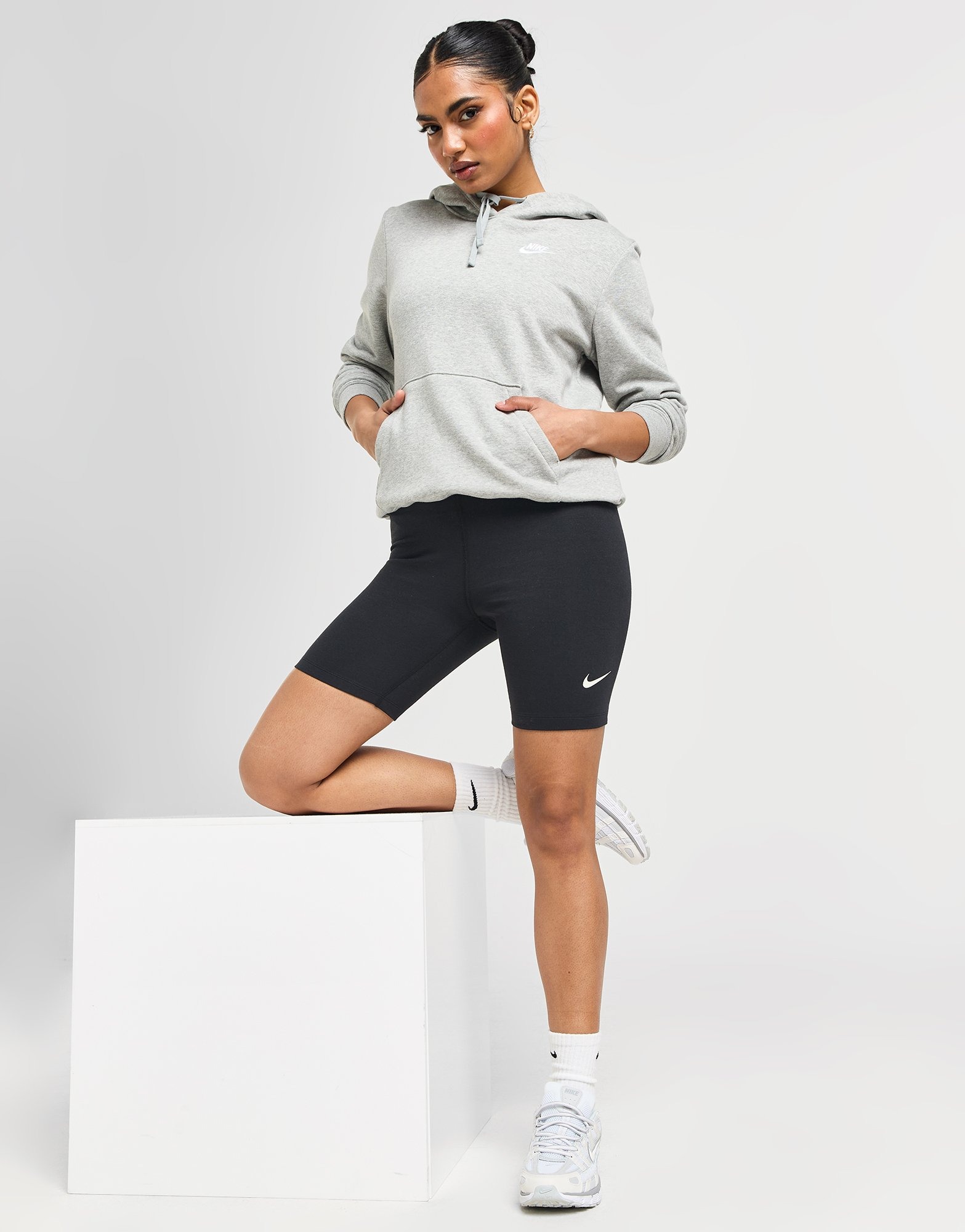 Nike Ciclisti Core Swoosh In Nero Jd Sports