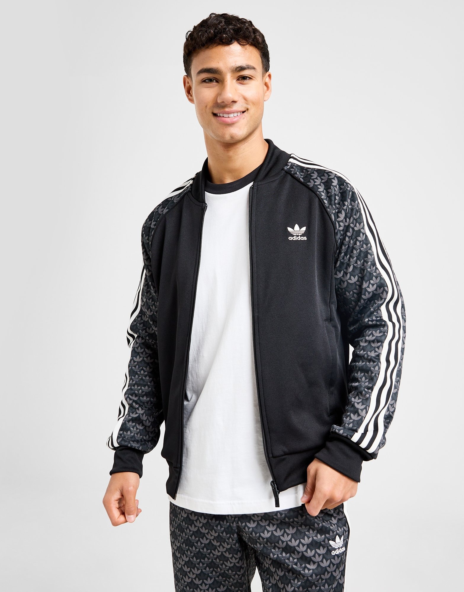 adidas Originals Mono SST Track Top in Nero | JD Sports