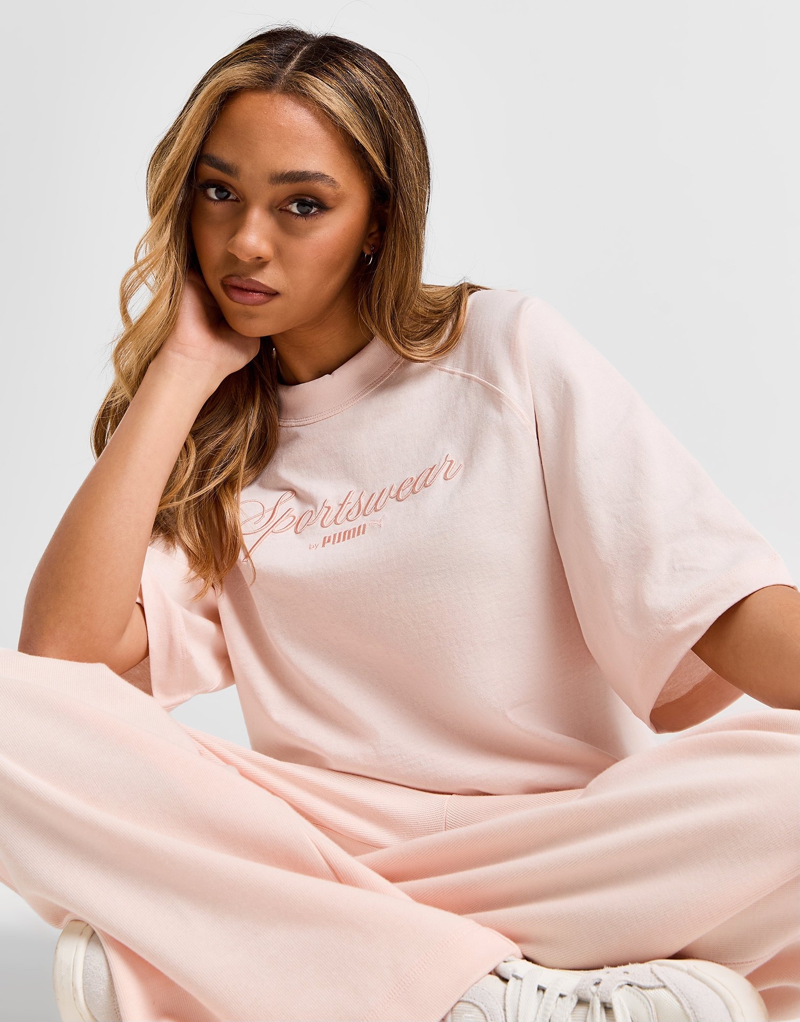 Puma Maglia Lounge Sportswear in Rosa | JD Sports