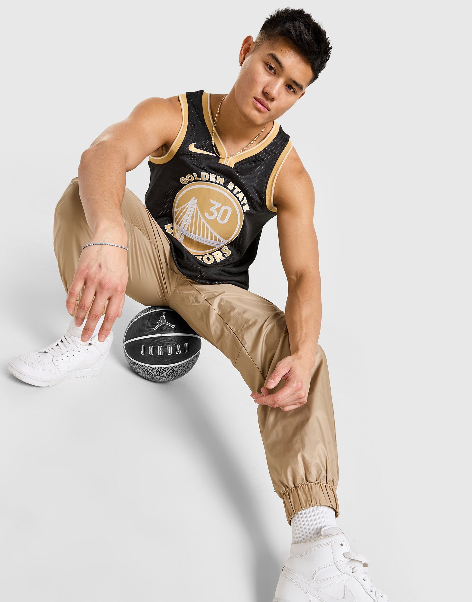 Black Nike NBA Golden State Warrirors Curry #30 Jersey | JD Sports