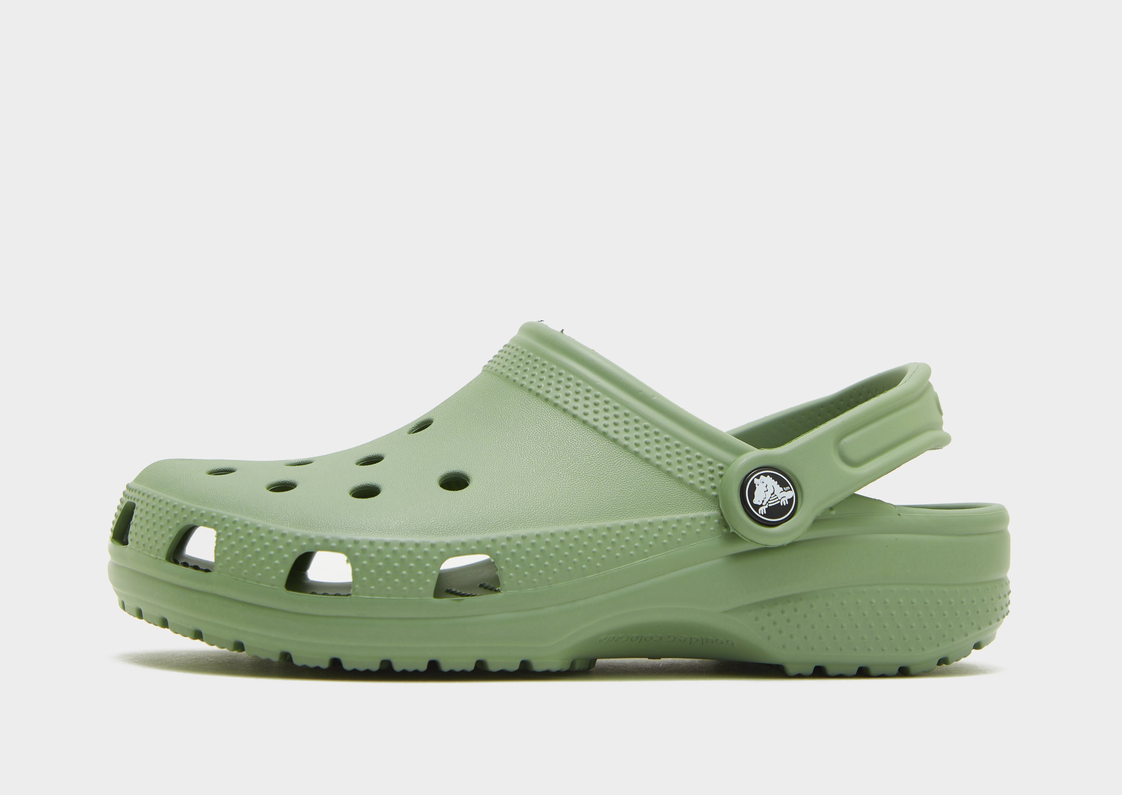 Crocs Clog Classic Junior in Verde | JD Sports