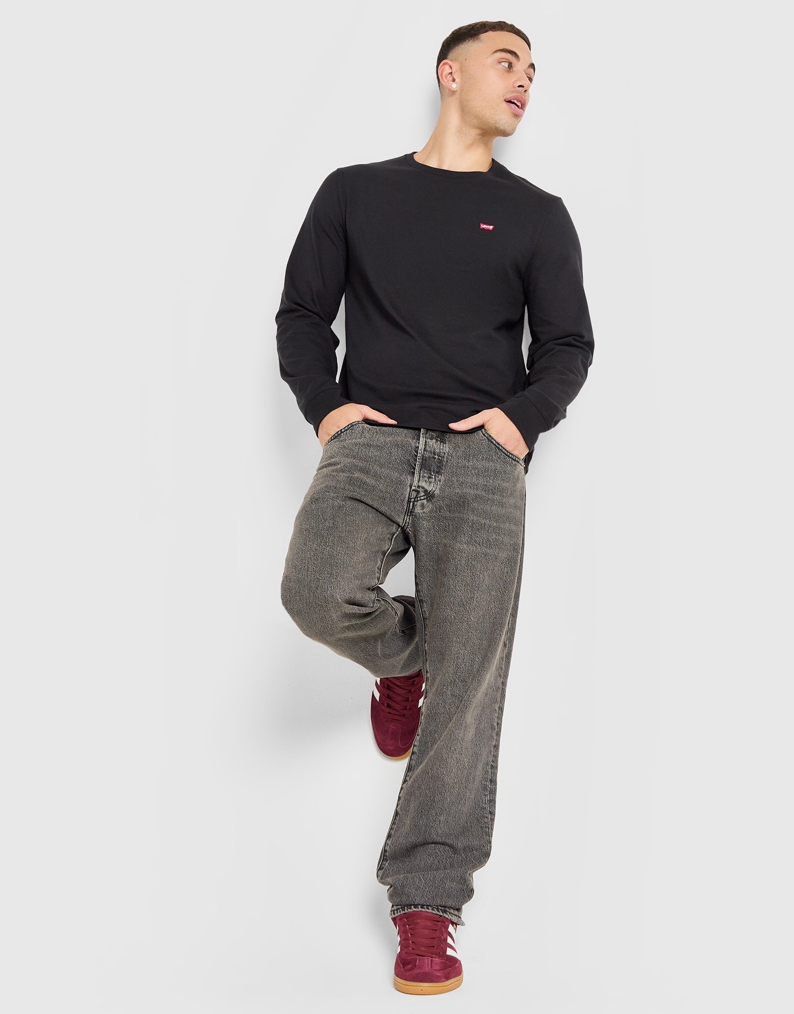 LEVI'S Long Sleeve Small Logo Batwing T-Shirt in Nero | JD Sports