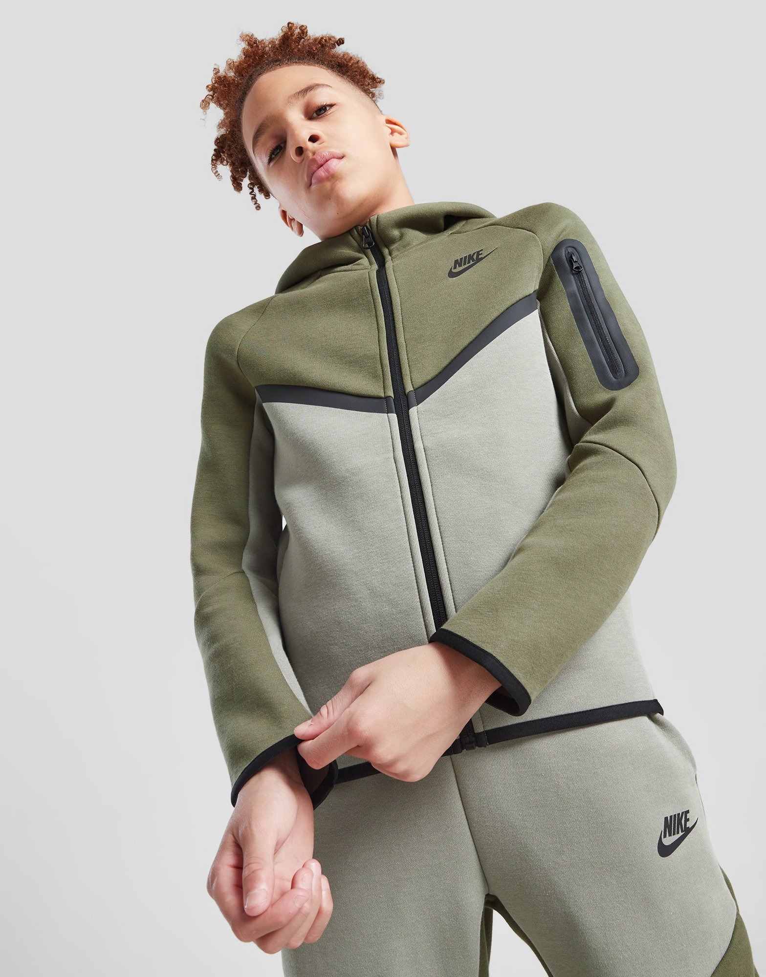 Green Nike Tech Fleece Hoodie Junior's - JD Sports NZ