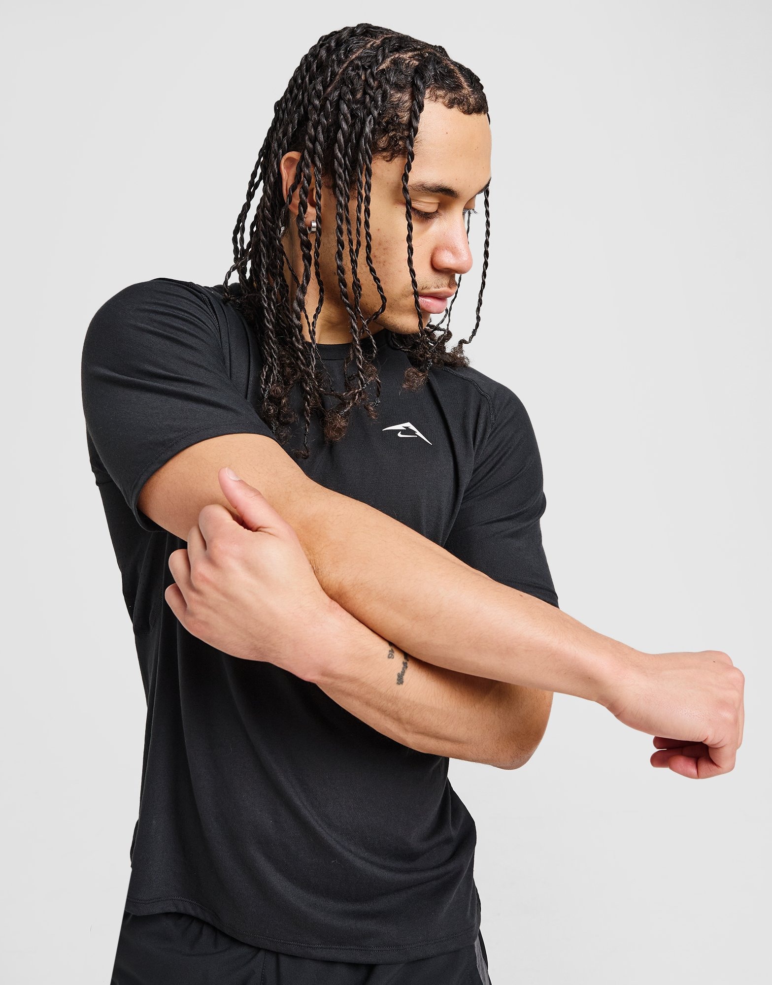 Black Nike Men's Dri-FIT ADV Short-Sleeve Running Top Trail Solar Chase ...