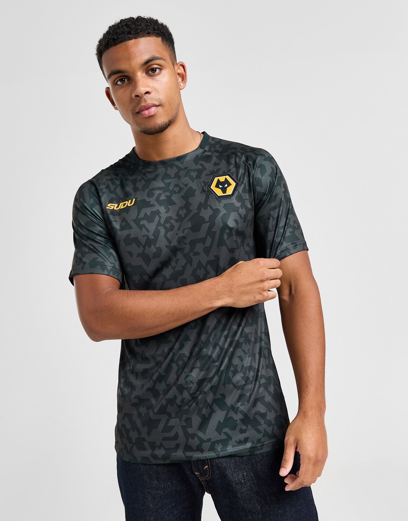Black SUDU Wolverhampton Wanderers Pre Match Shirt - JD Sports Global
