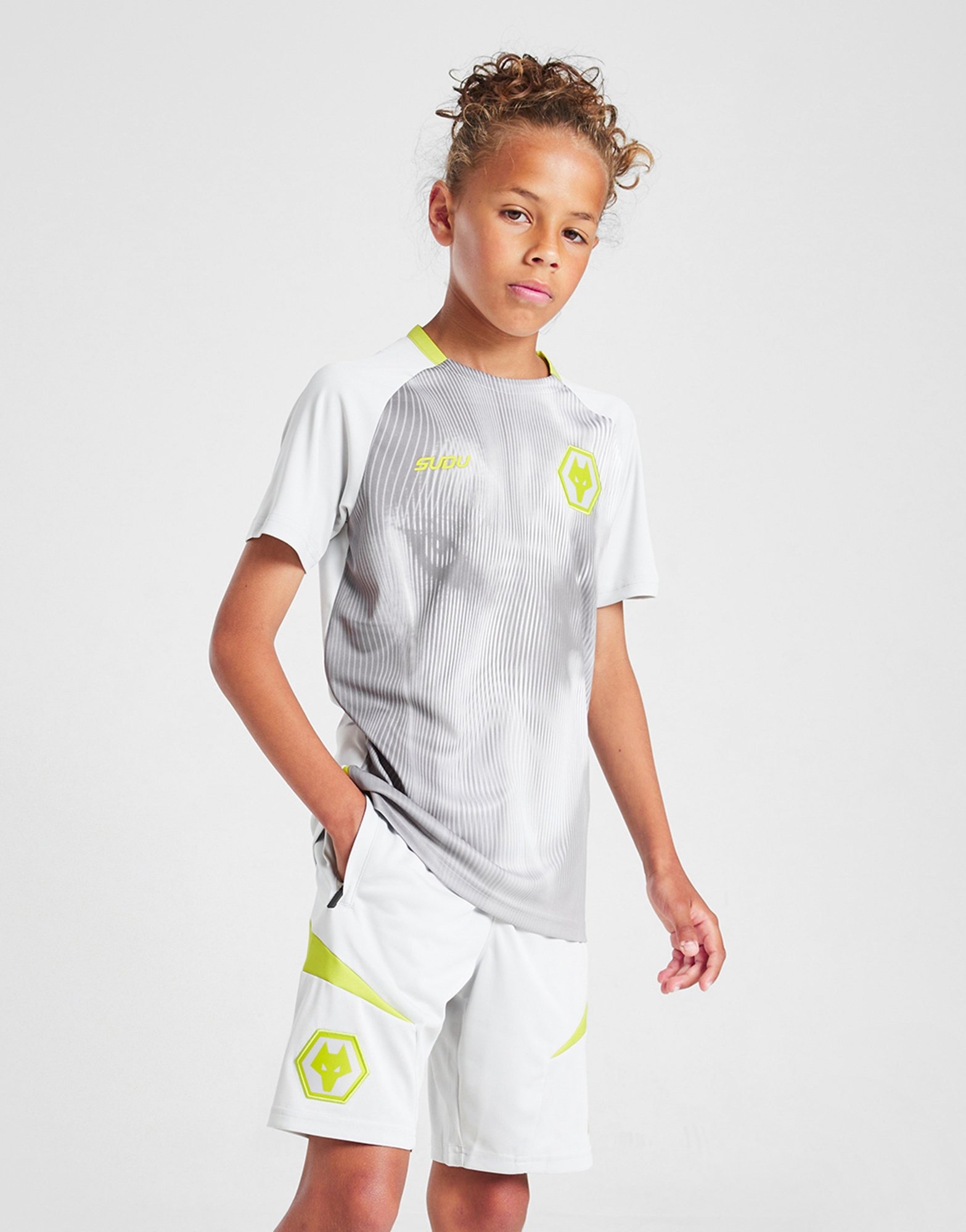 Black SUDU Wolverhampton Wanderers FC Training Shorts Junior - JD ...