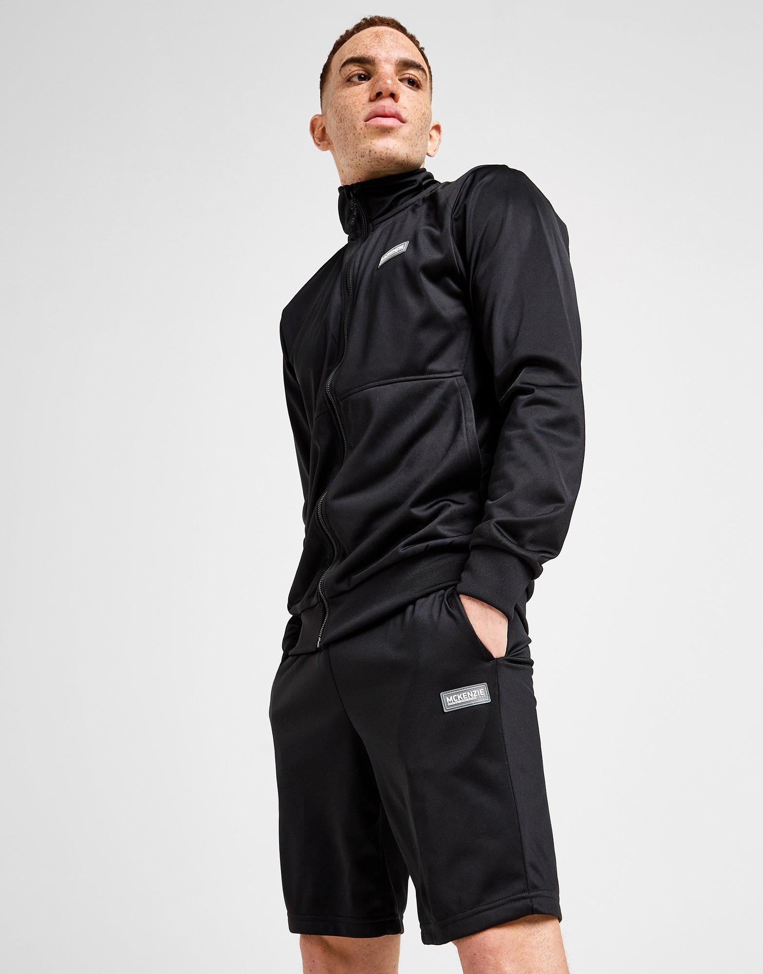 Zwart McKenzie Dalston Poly Shorts - JD Sports Nederland