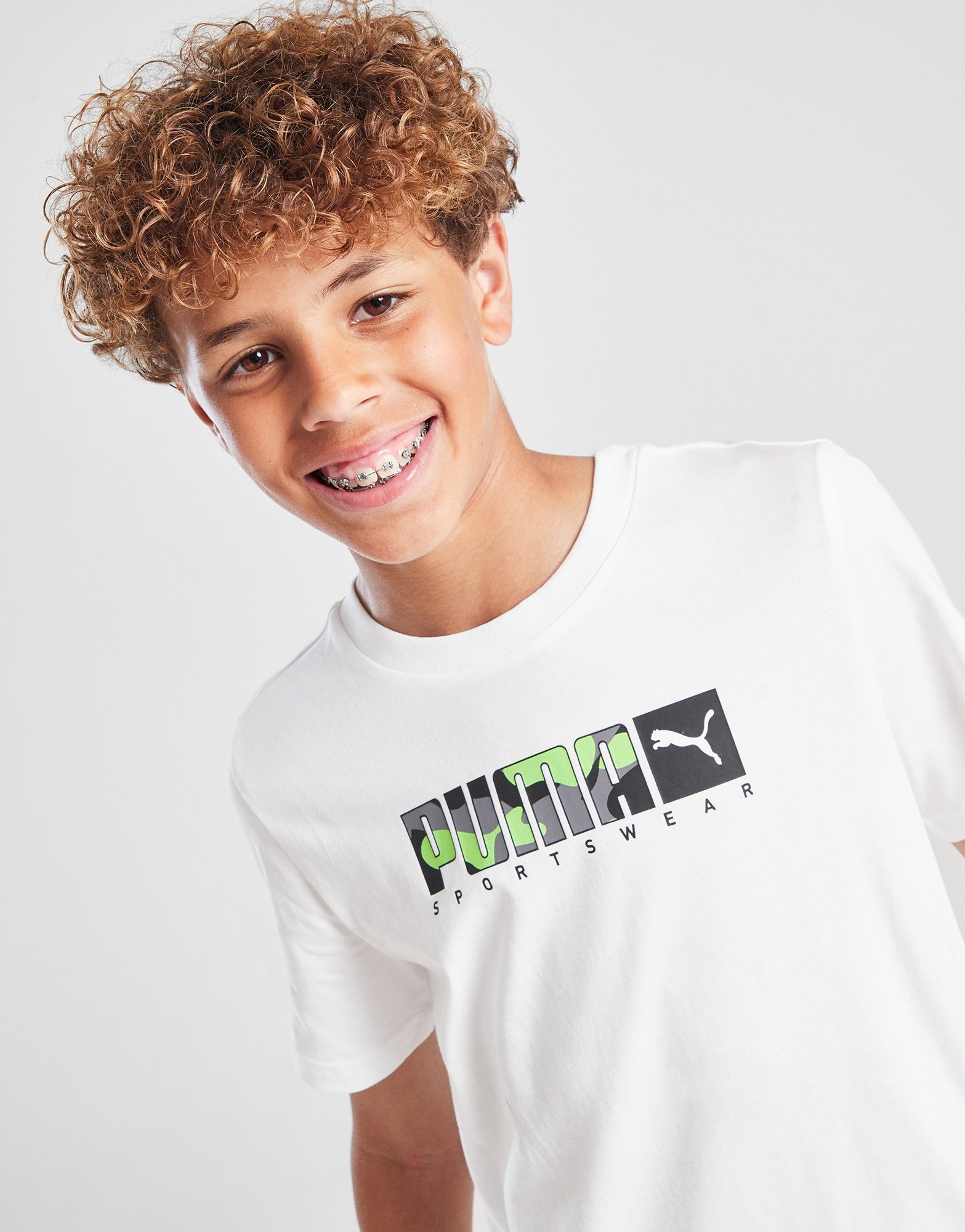 White PUMA Core Camo Logo T-Shirt Junior | JD Sports