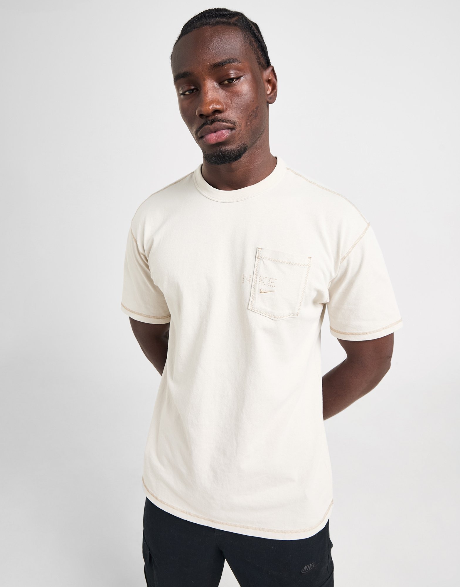 Nike Camiseta Washed Stitch en Beige - JD Sports España
