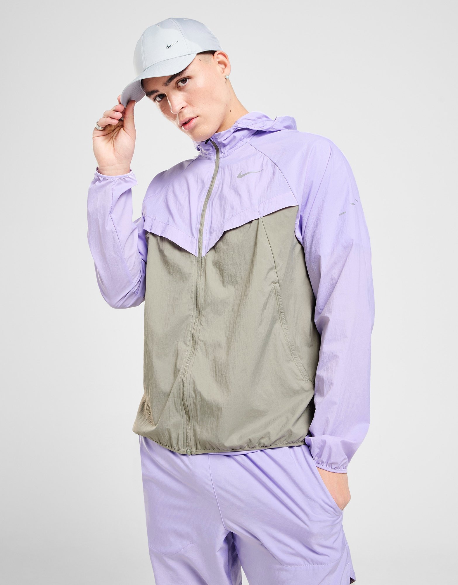 Hydrangeas Nike Stride Jacket | JD Sports