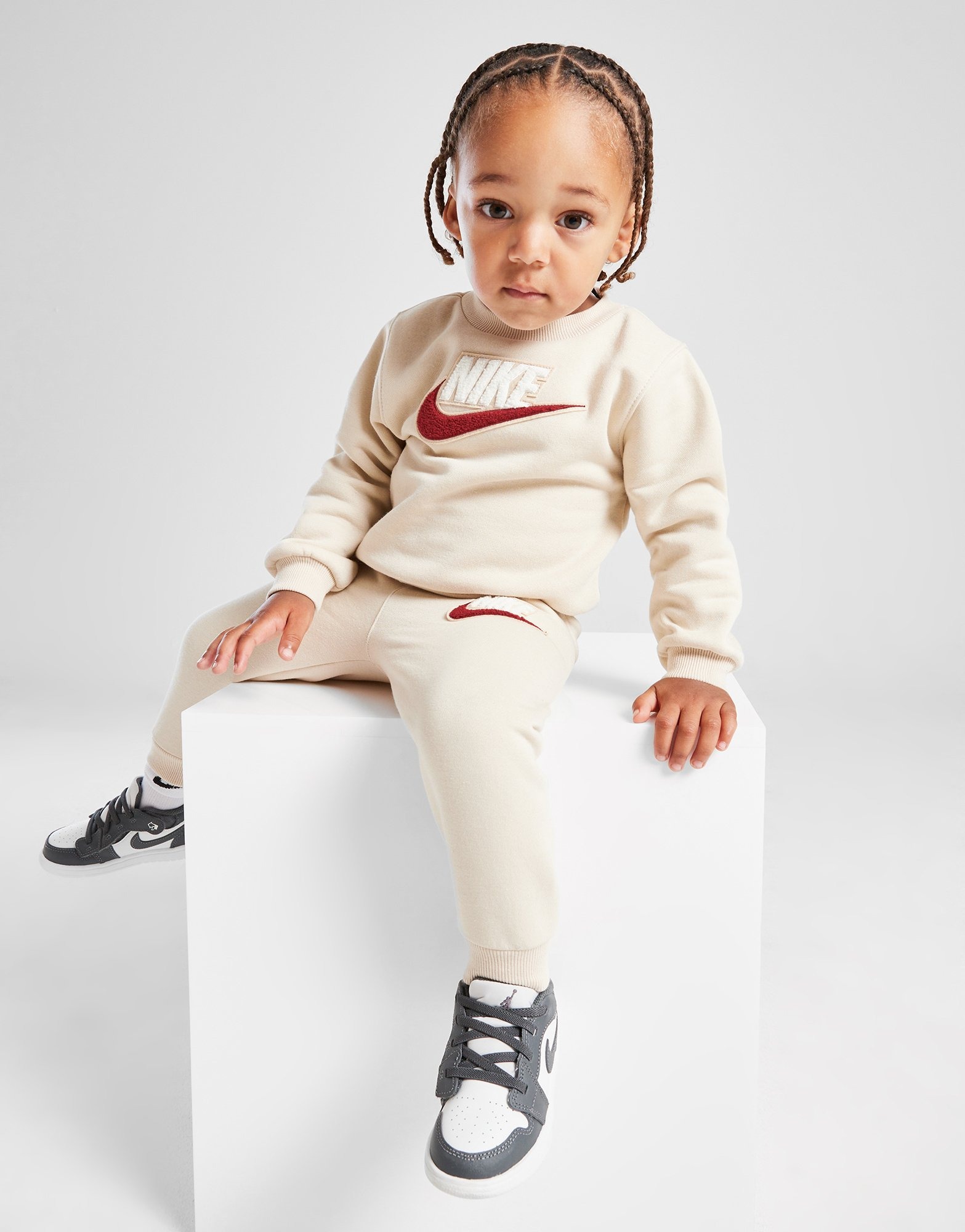 Nike Club Chenille Completo Crew Neonato in Beige - JD Sports Italia