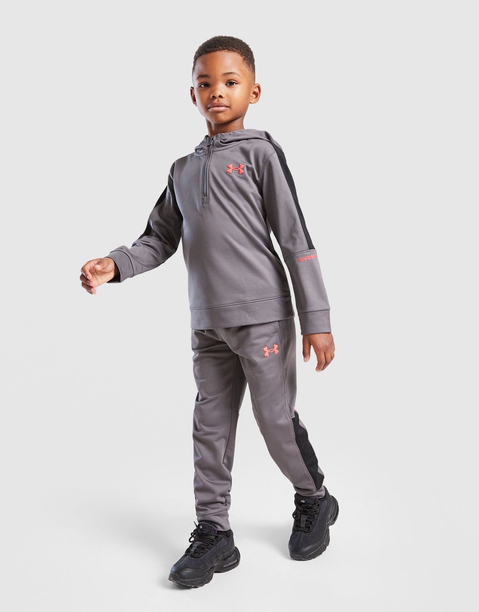 Musta Under Armour Poly Colour Block 1/4 Zip Tracksuit Children - JD ...