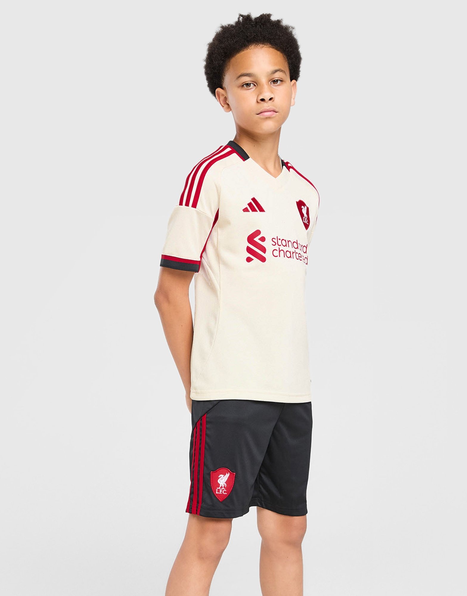 Black adidas Liverpool FC 2025/26 Away Shorts Junior - JD Sports Global
