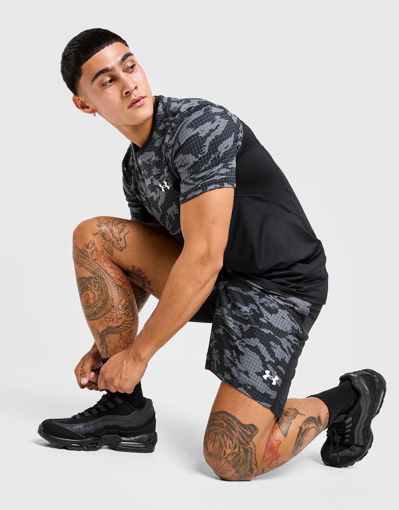 Black Under Armour Shorts Herr - JD Sports Sverige