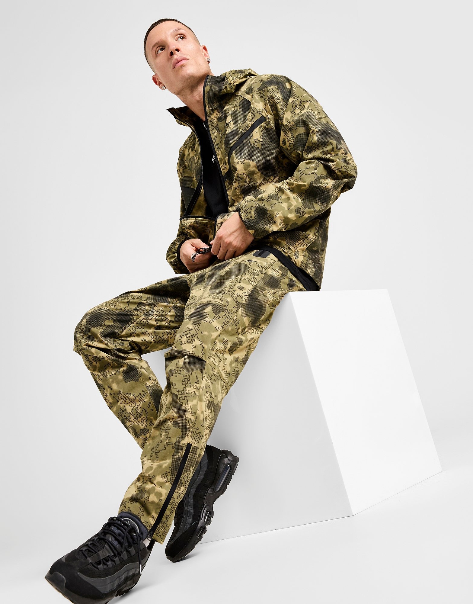 Nike Tech Woven Trainingshose Grün - JD Sports Österreich