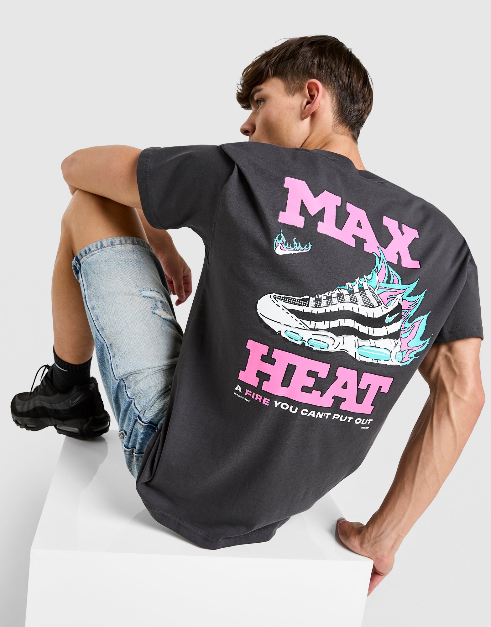 Grey Nike Air Max 95 T-Shirt | JD Sports