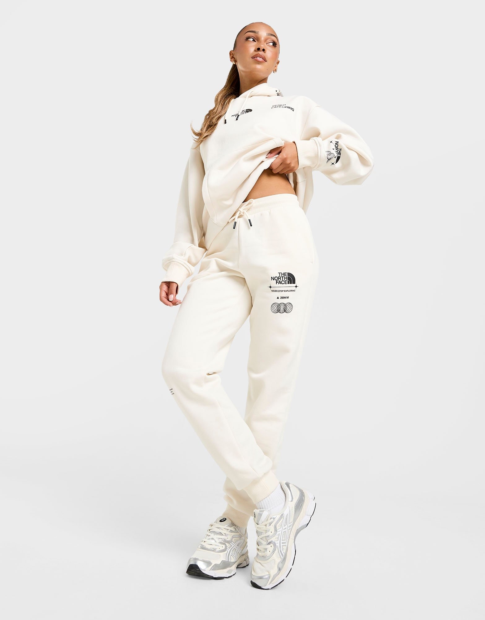 White The North Face Multi Tech Joggers | JD Sports UK