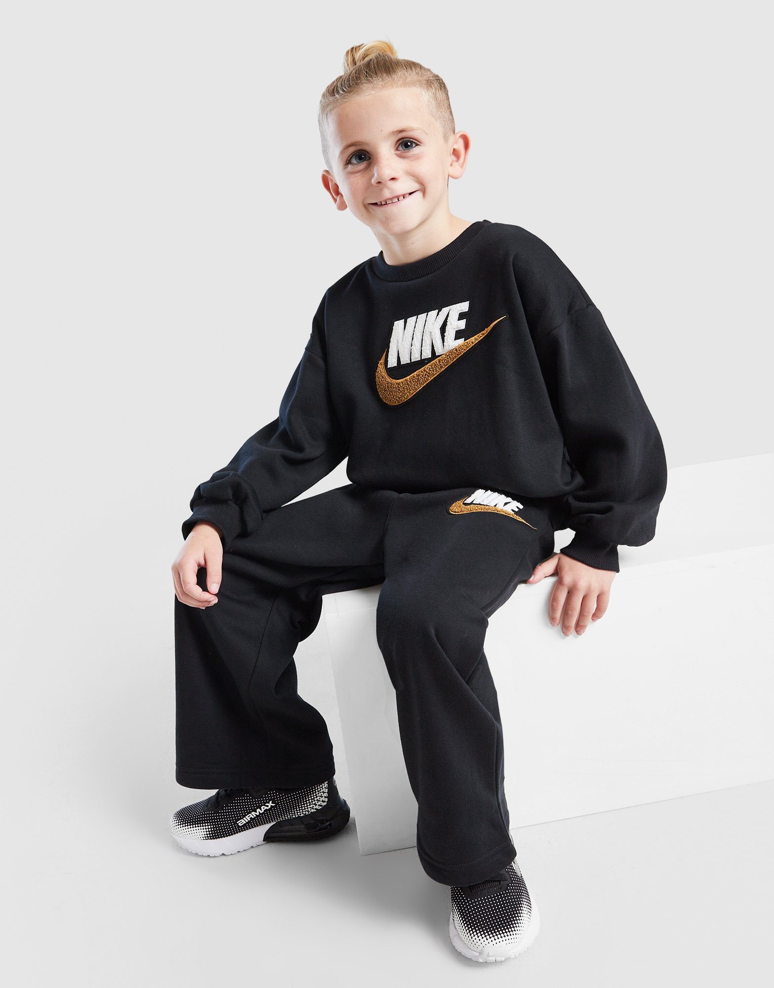 Black Nike Club Chenille Crew Tracksuit Children - JD Sports Global