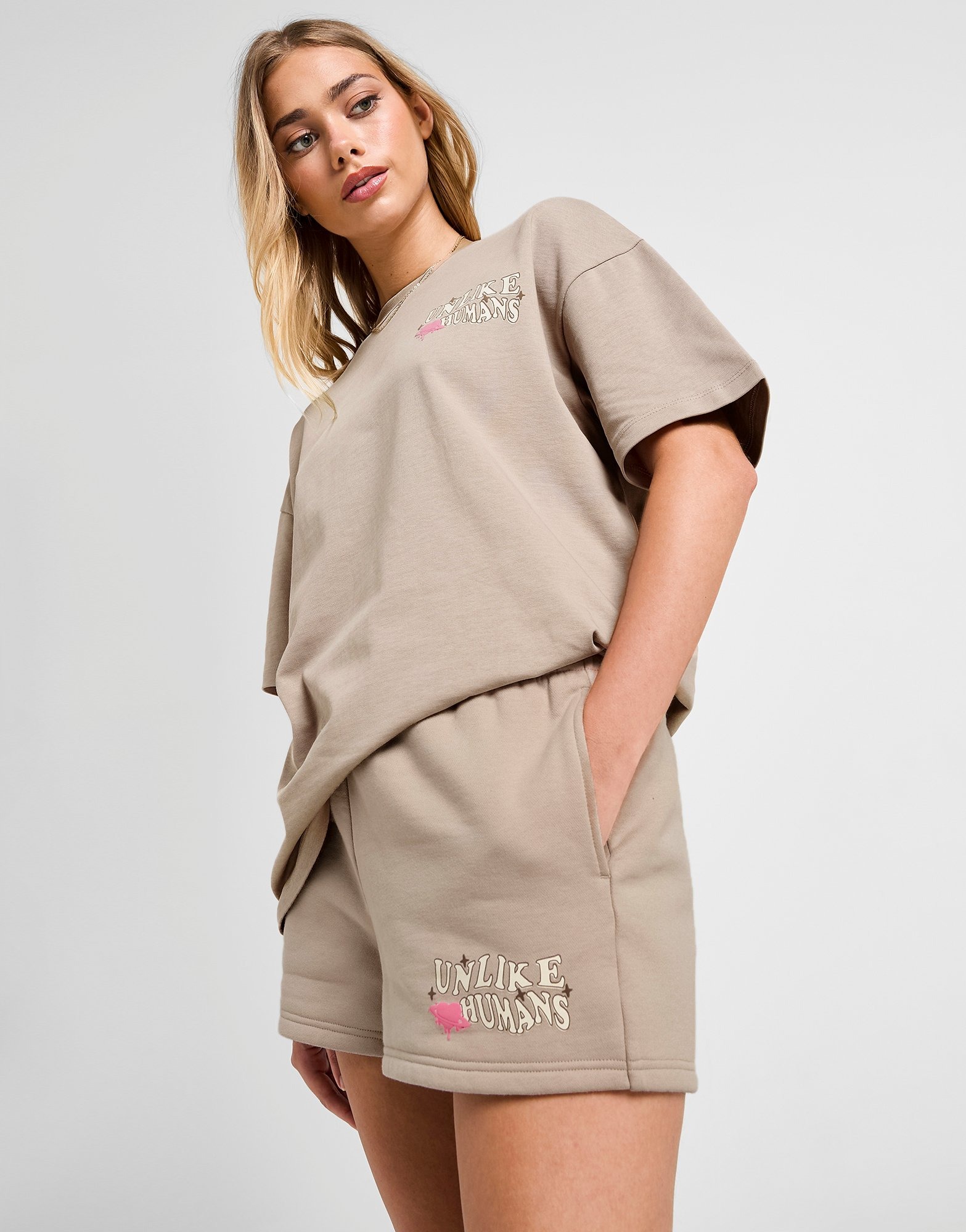 Unlike Humans Short Wave Maron- JD Sports France