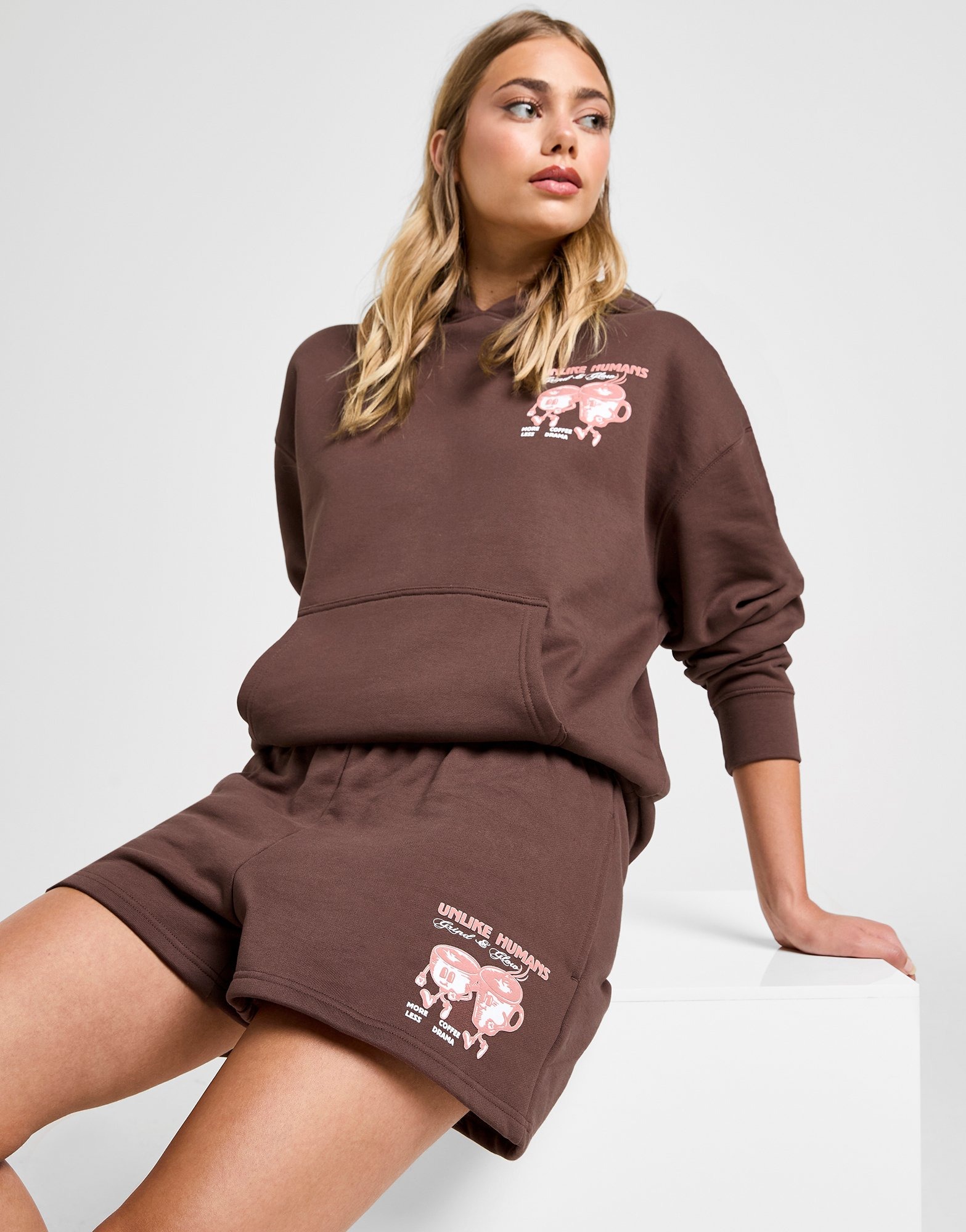 Unlike Humans Short Coffee Club Maron- JD Sports France