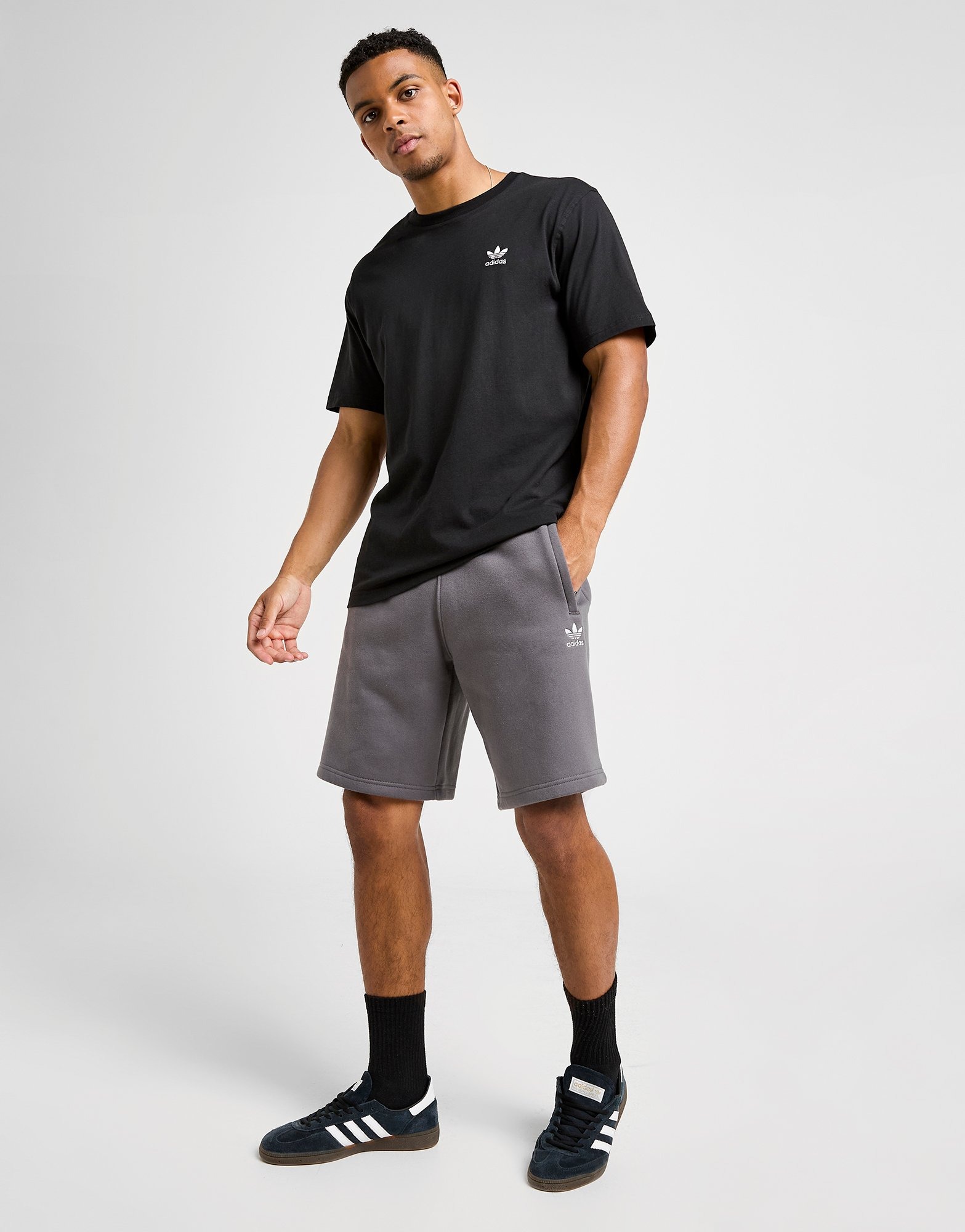Grijs adidas Originals Trefoil Essential Fleece Shorts - JD Sports ...